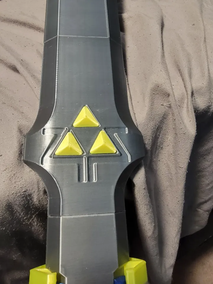 Legend of Zelda Master Sword (BOTW) (Full Scale) triforce insert by ...