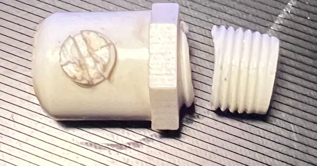 E14 Socket Screw/Strain Relief Replacement by spTim | Download free STL ...