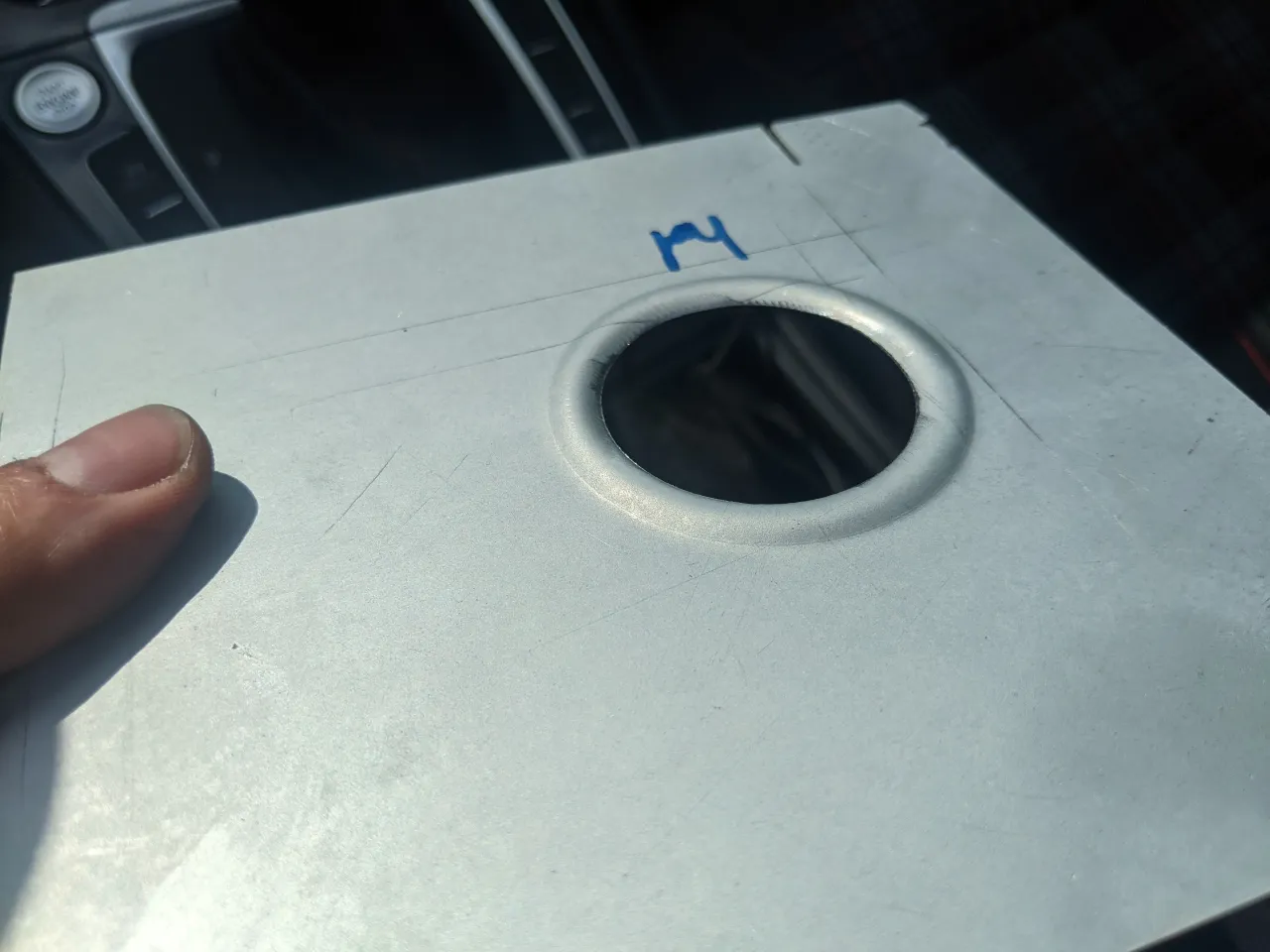 Reinforcement rib die for sheet metal by Martijn Demeulemeester ...