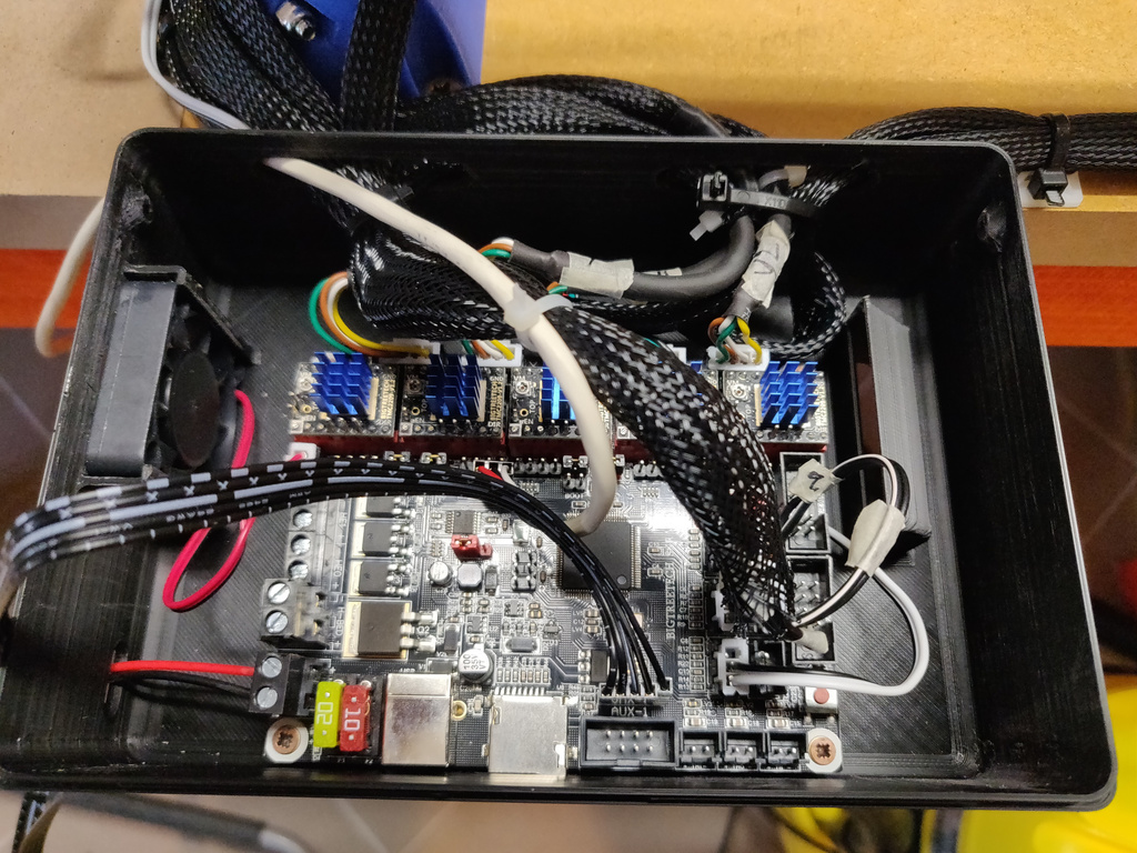 Bigtreetech SKR1.3 + TFT 35 Enclosure for MPCNC by LoK | Download free ...