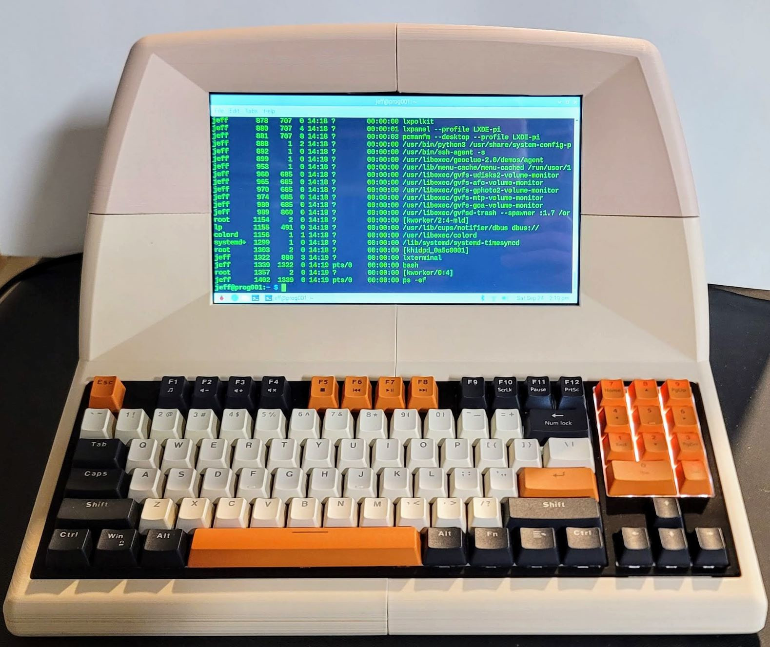 Callisto 2 Plus - Fully Printable Retro Computer od autora jcar ...