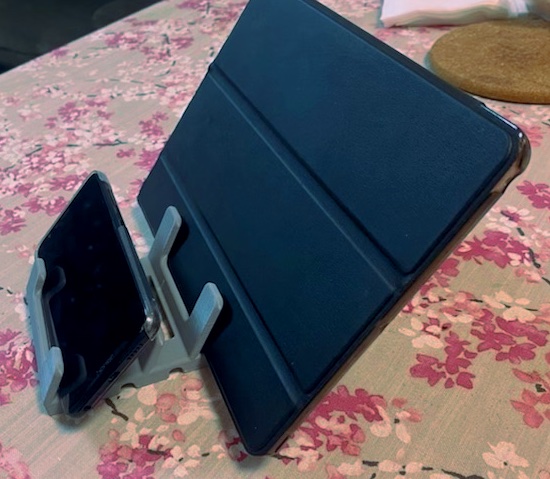 Multiple Phone and Tablet holder by LeoGon | Download free STL model ...