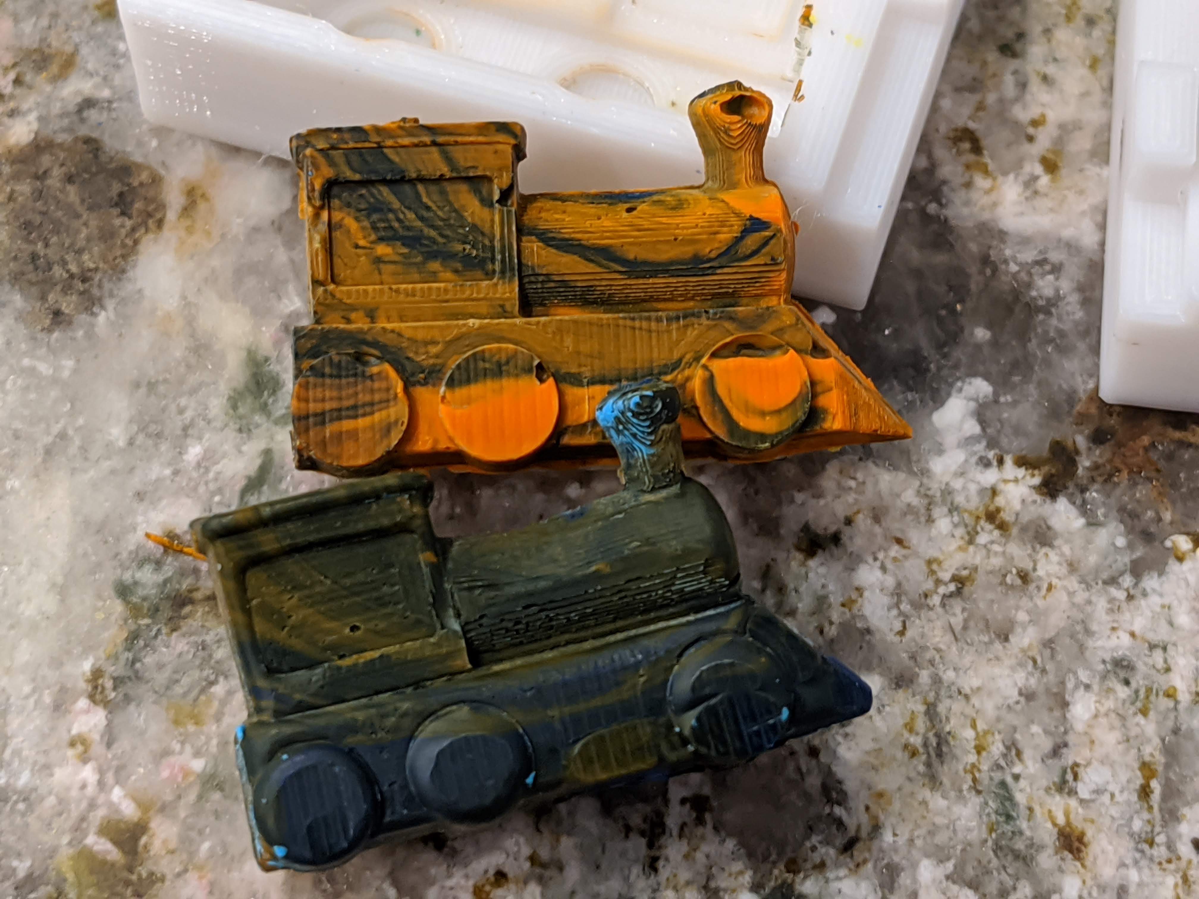 Train mold (2 part) for recycling crayons by gizmojim | Download free ...