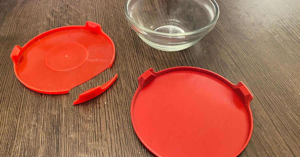 Lid with clips for round containers by pipeto | Download free STL model ...