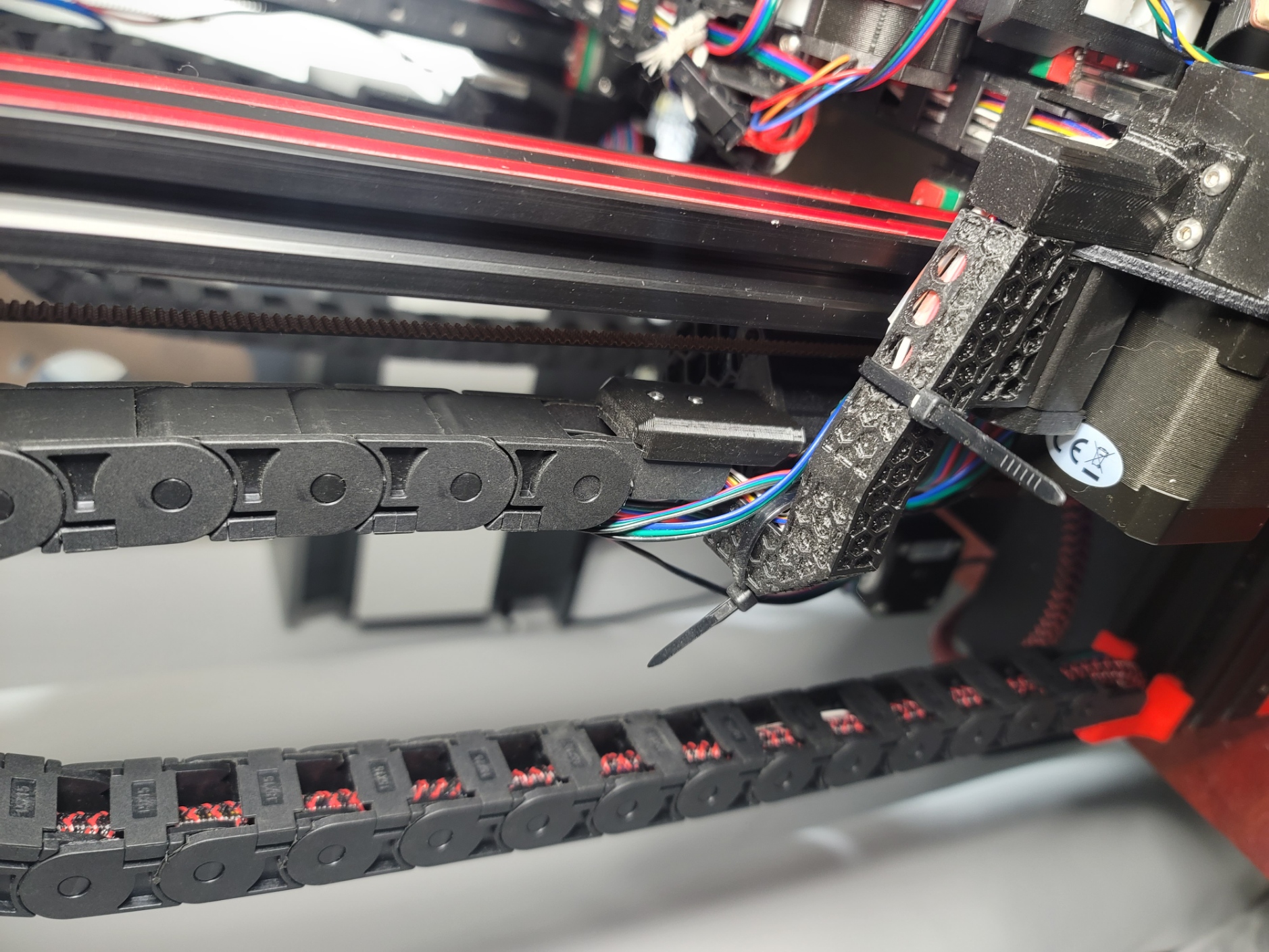 BMG Extruder Chain Mount by Herman Gaviria Marin | Download free STL ...