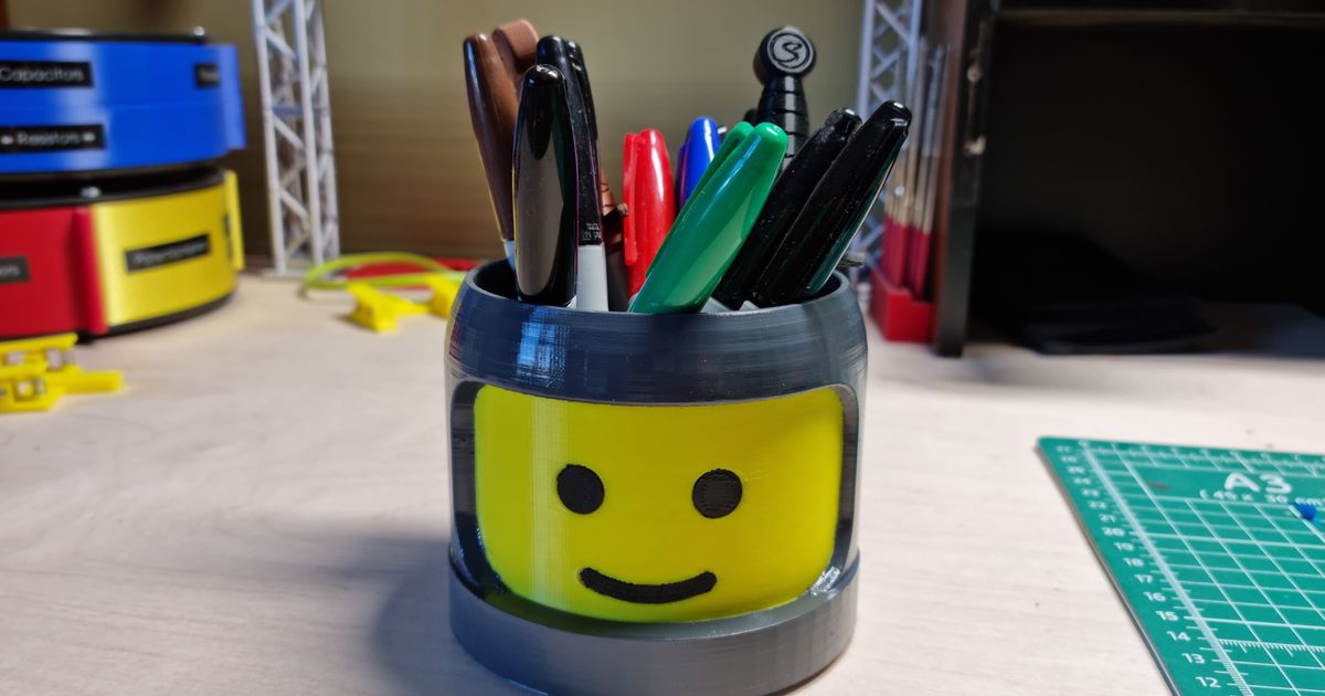 Lego Spaceman Pen/Pencil Holder by EMN | Download free STL model ...