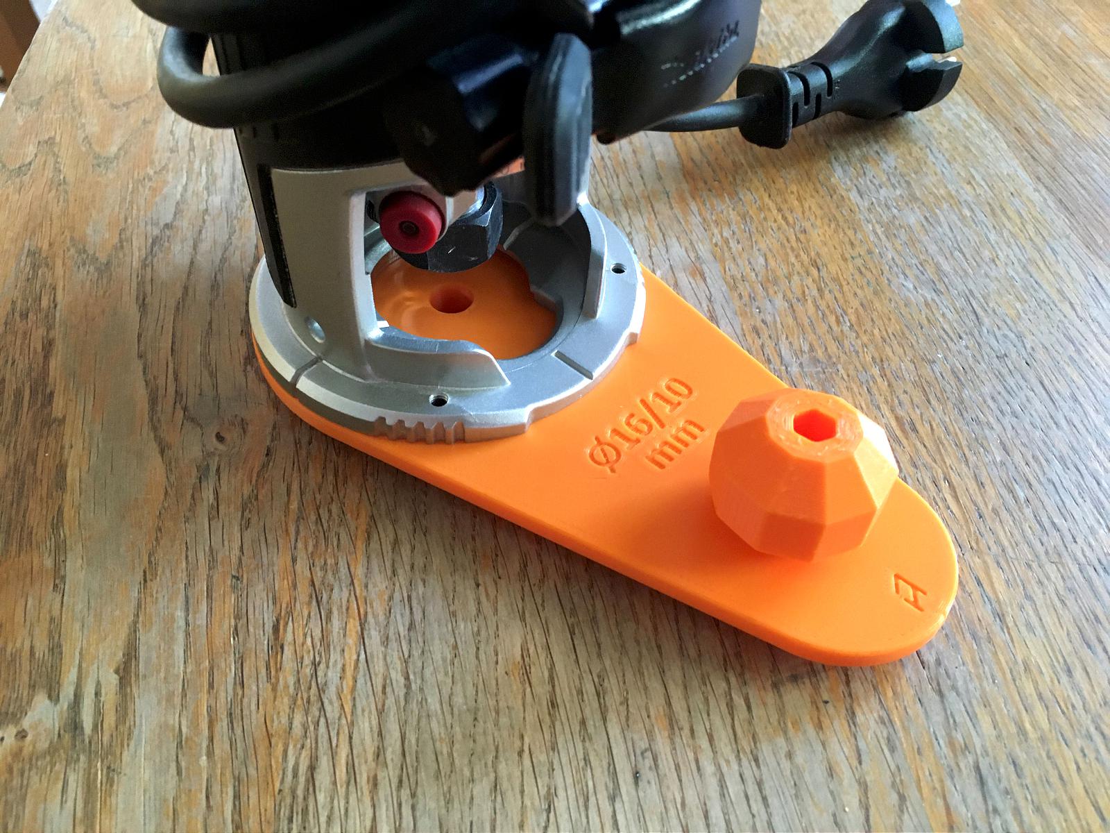 Makita RT0700 Extended Base with Copy Ring by Filip Honzárek | Download ...
