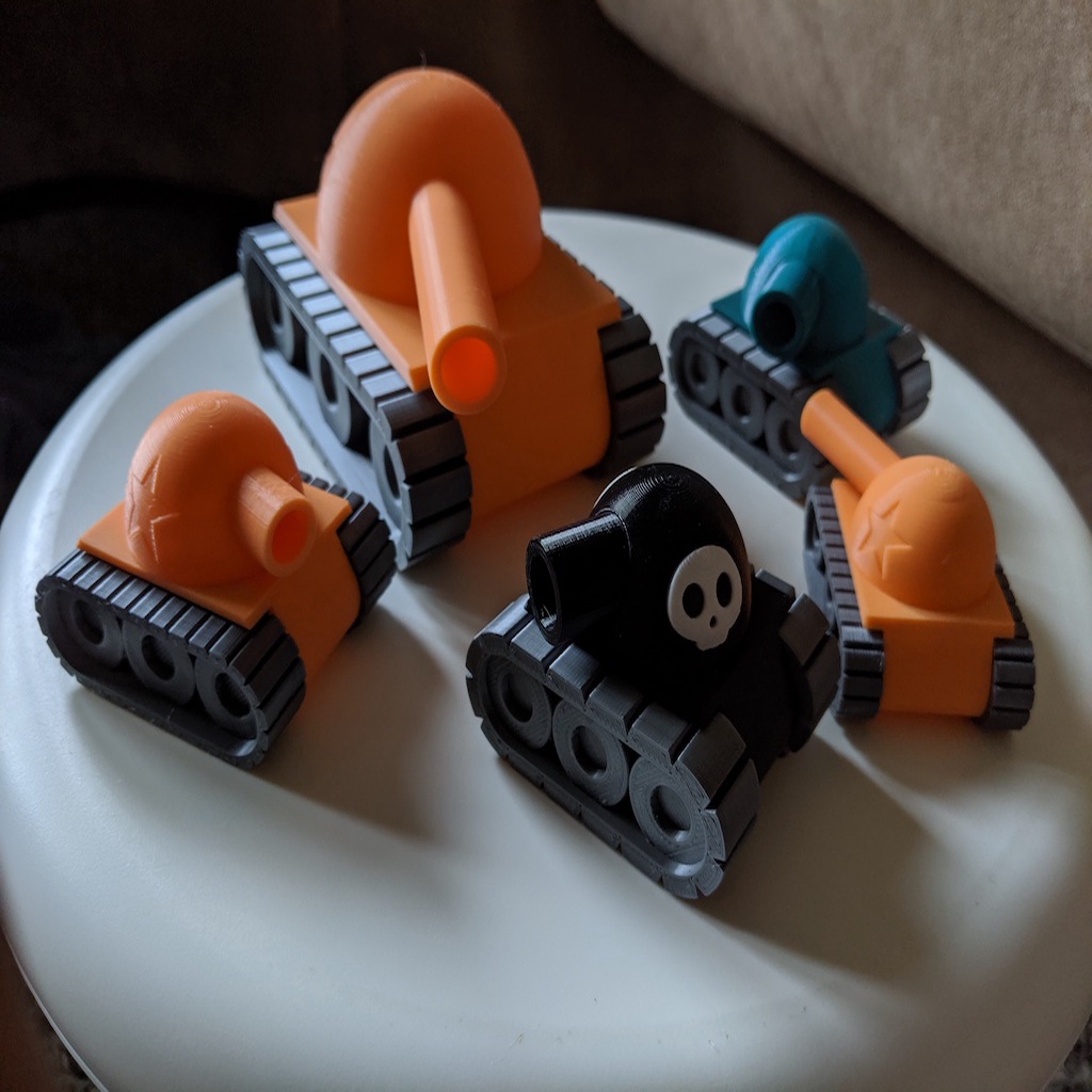 customizable tank (with spinning turret) by leonard | Download free STL ...
