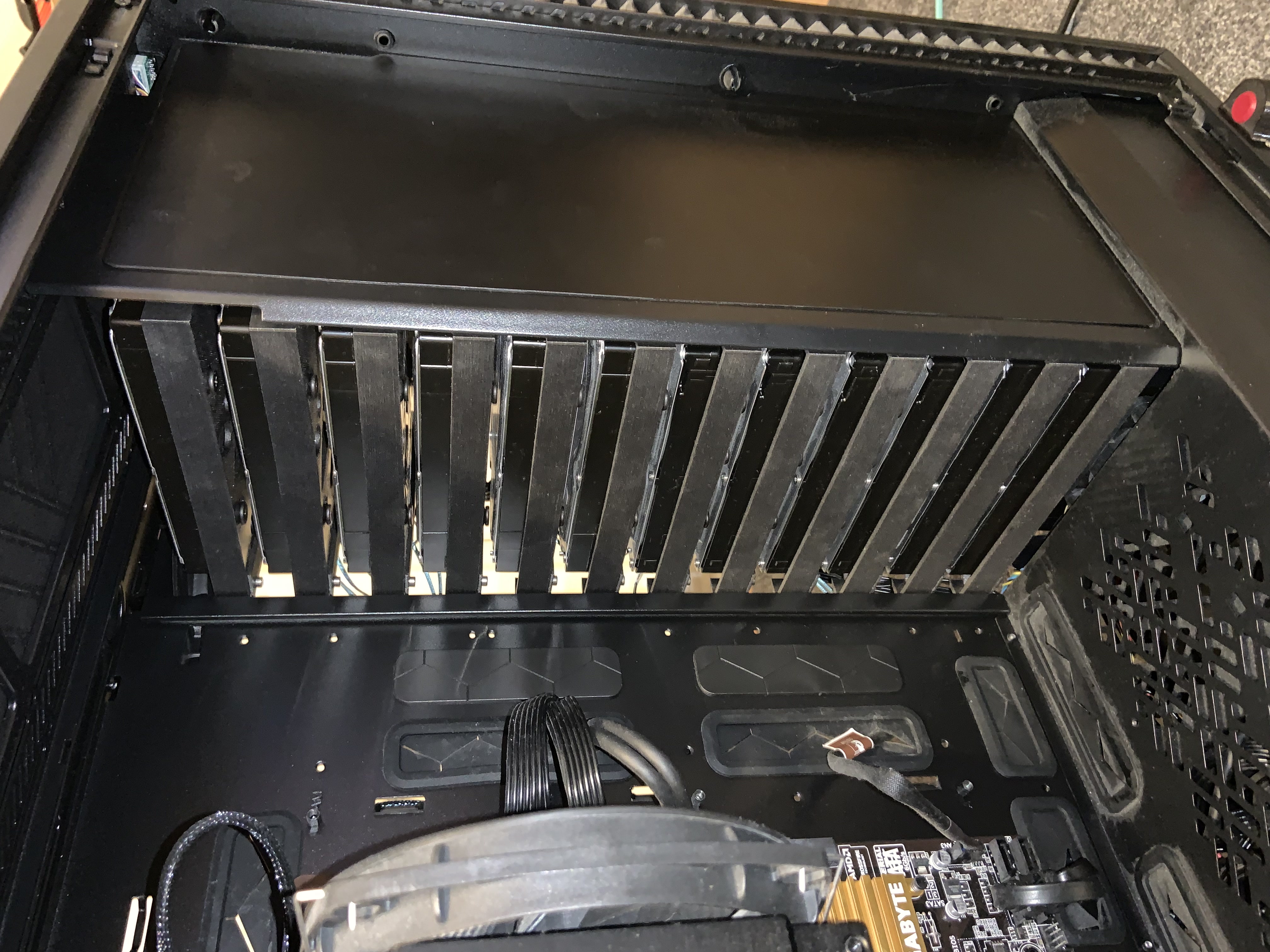 Fractal Design HDD Tray Type B with SAS Protector por Wolfgang Weber ...