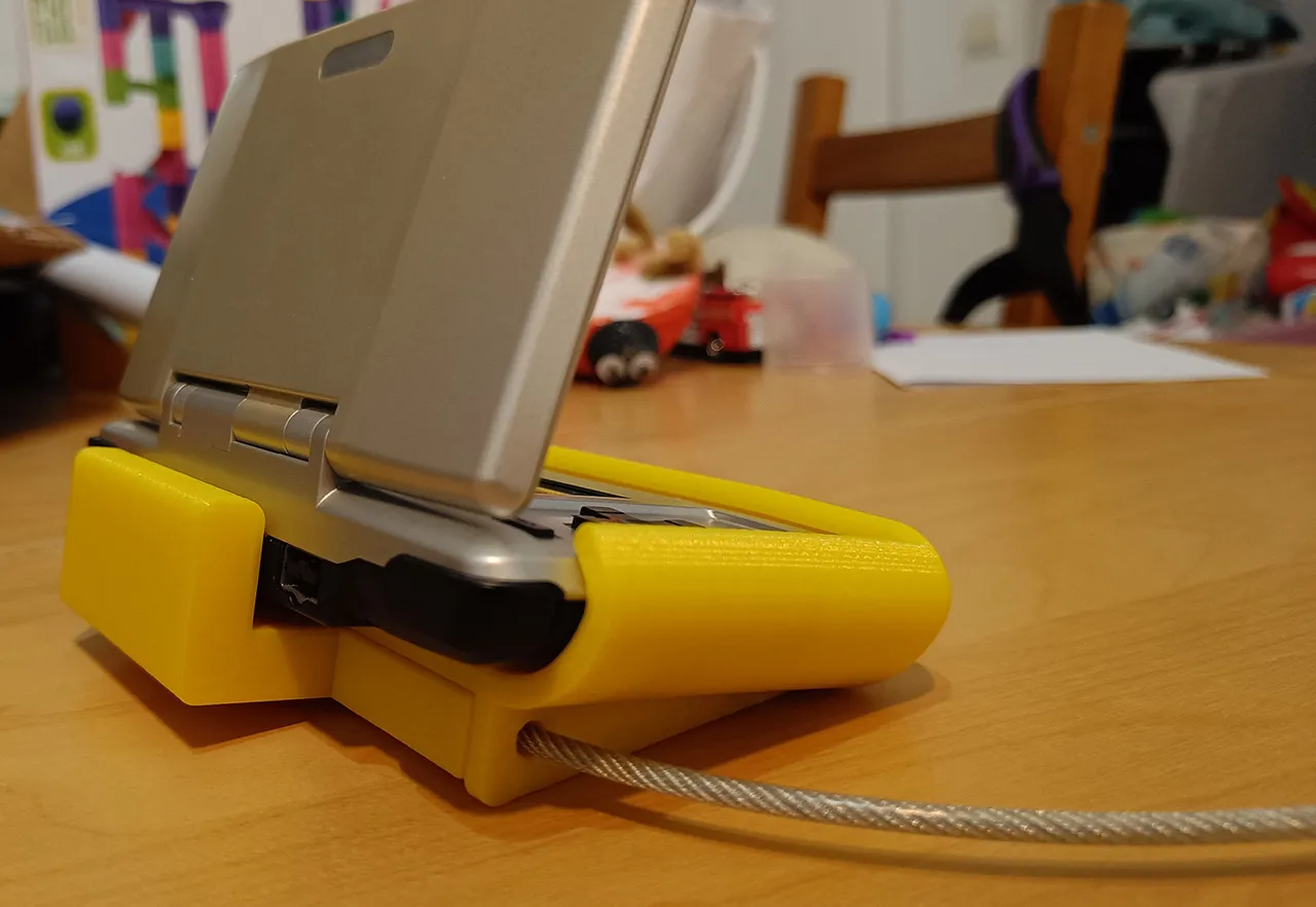 Anti-Theft - Nintendo DS Fat stand by Lioledingue | Download free STL ...