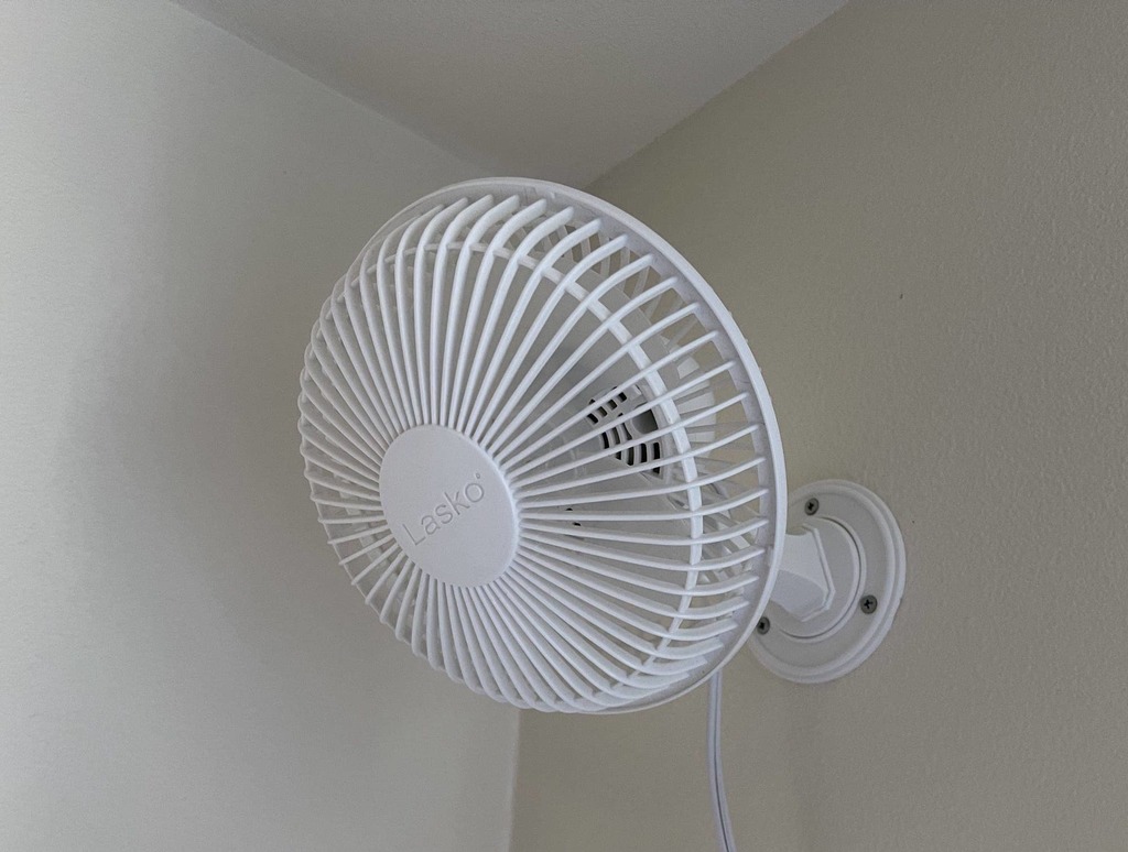 Lasko 6-inch Fan Wall Mount by Seth | Download free STL model ...