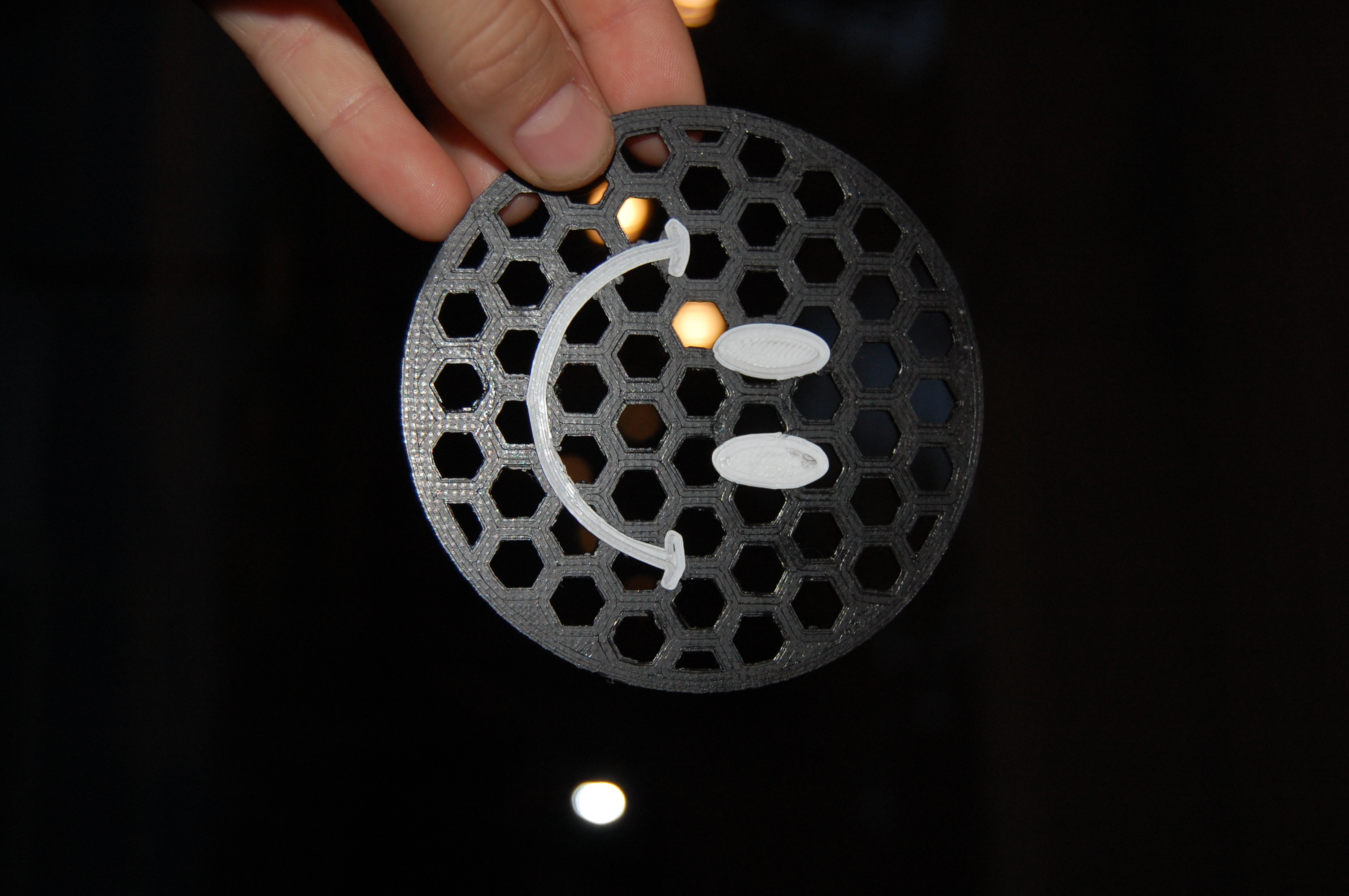 Smile Coaster by 3dprinting.page | Download free STL model | Printables.com