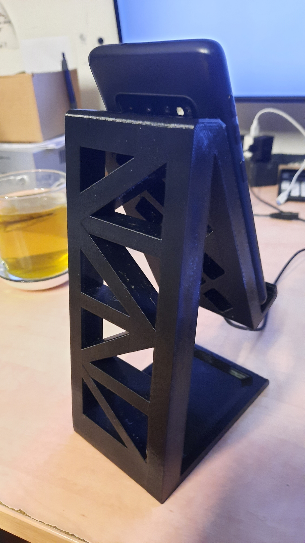 Phone holder mount (improved & optimized) by LetMeDwight | Download ...