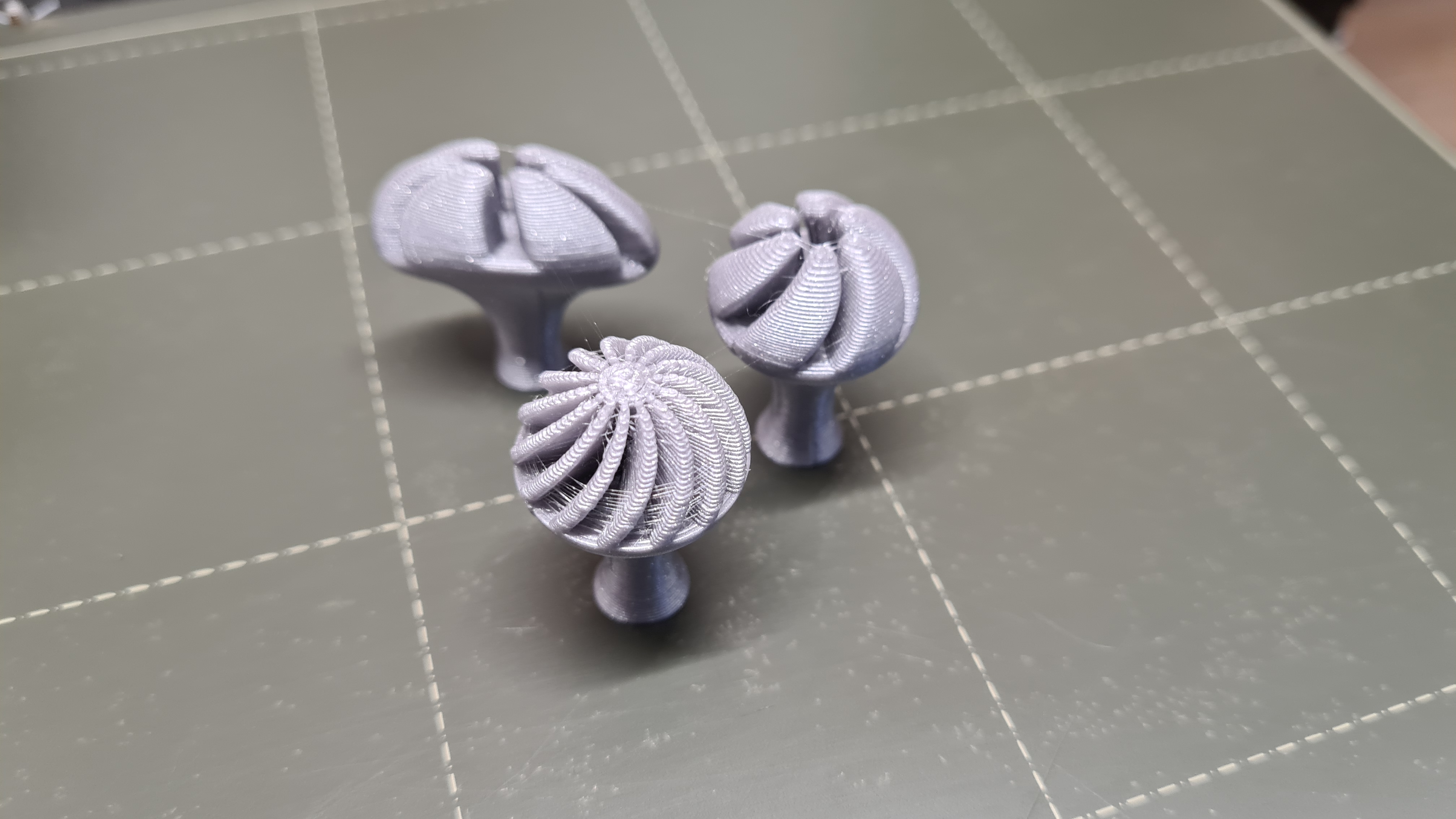 Twisted Cabinet Knobs by Wilko_SLO | Download free STL model ...