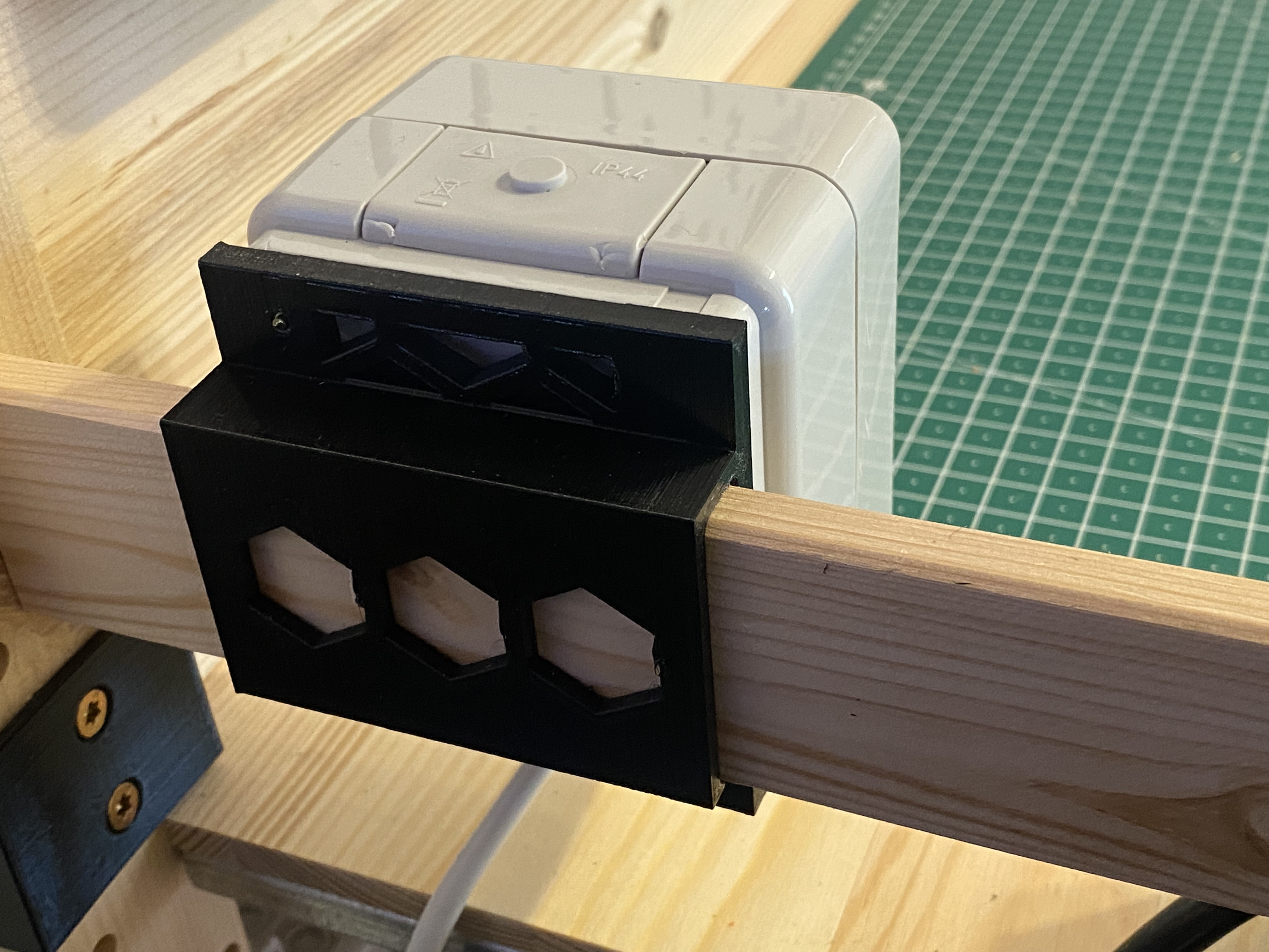 IKEA Ivar Gira IP44 Adapter by CHSI | Download free STL model ...