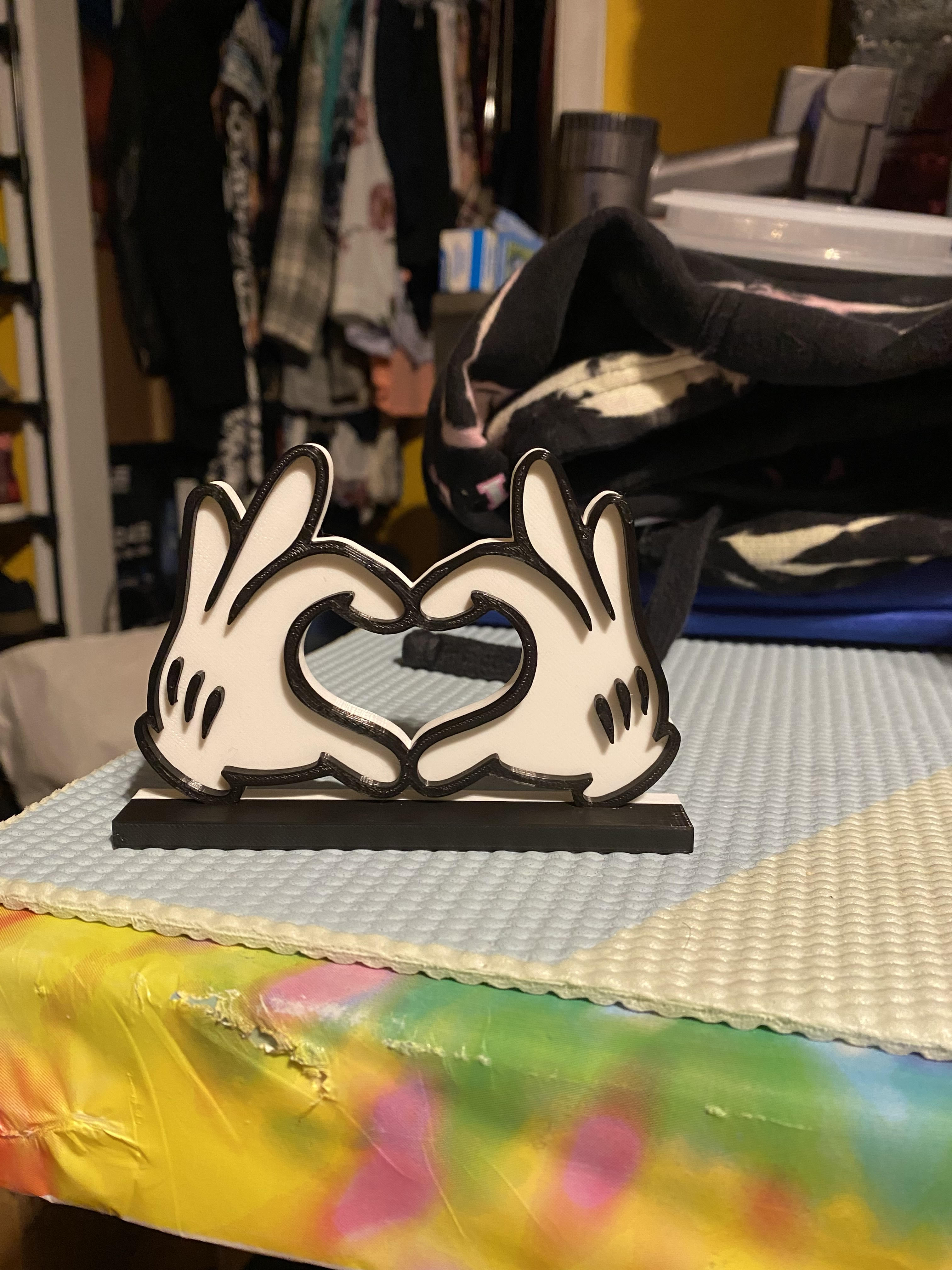 Mickey Mouse Hand Heart Plaque by DelsinC | Download free STL model ...
