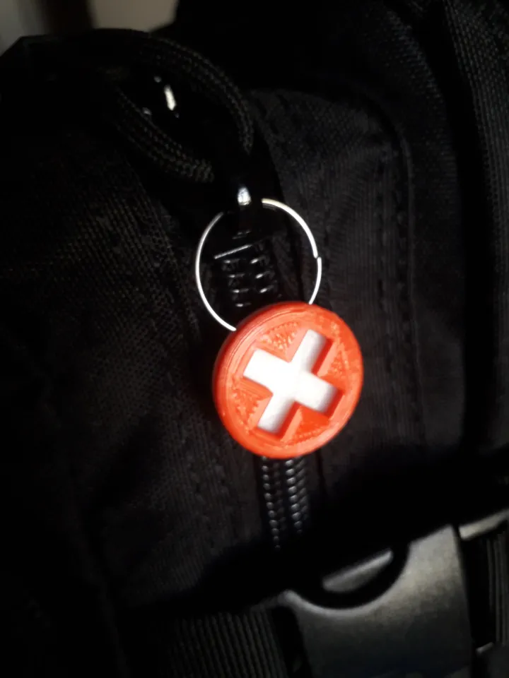 First Aid Symbol Keychain / Zipper Tag by BenjoKazooie | Download free ...