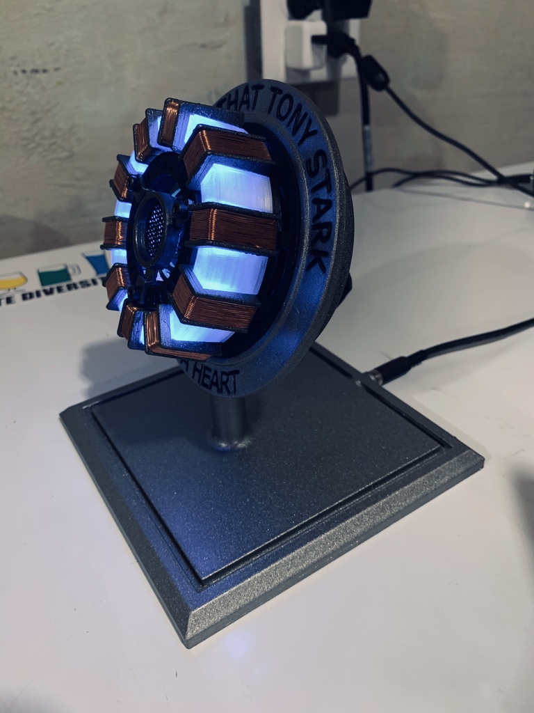 Iron Man Arc Reactor Stand von tomohulk | Kostenloses STL-Modell ...