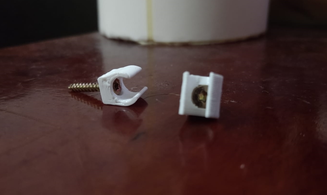 Low profile 7,5mm cable wall clip by Ketura | Download free STL model ...