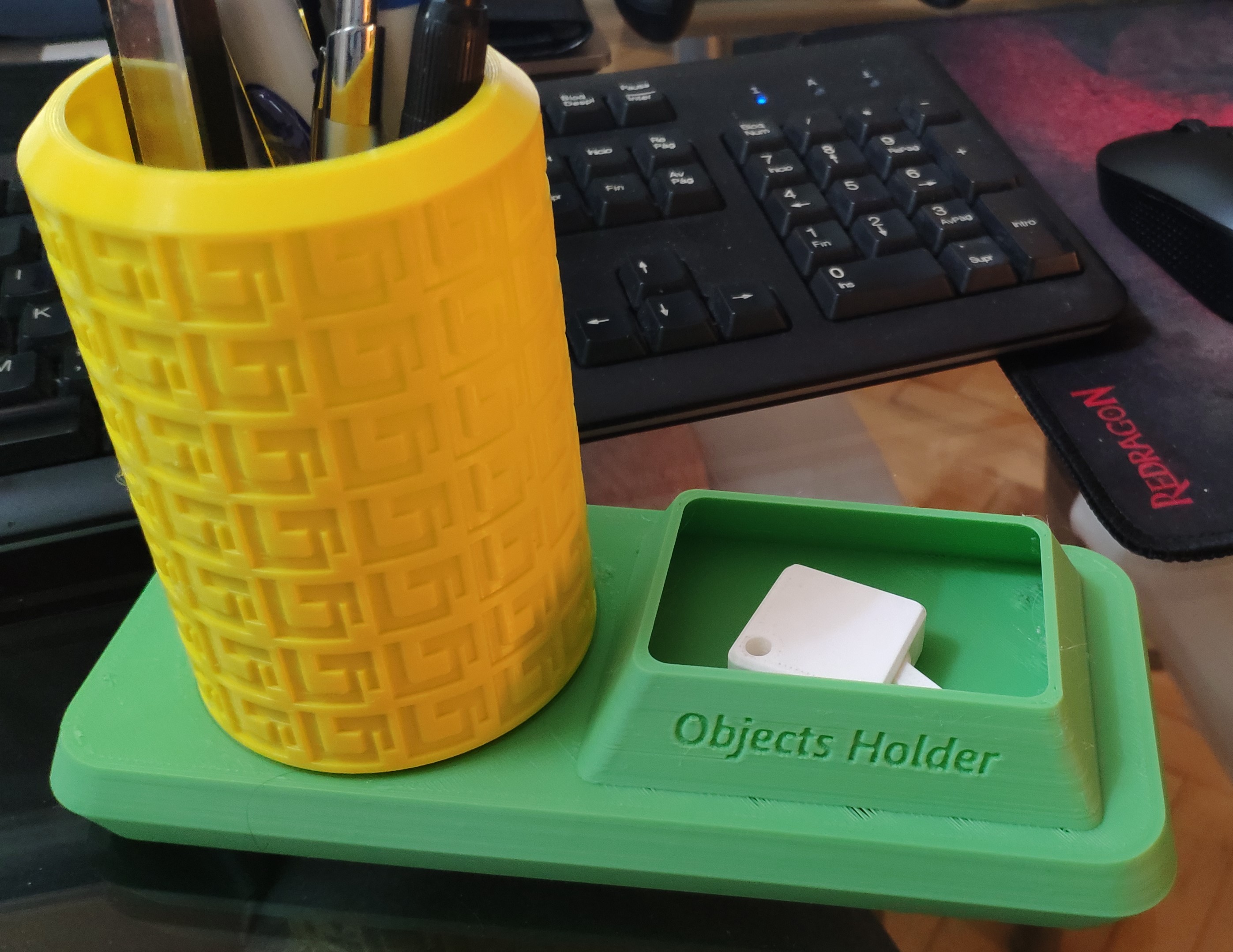 Pen holder with base by Luigisvc | Download free STL model | Printables.com