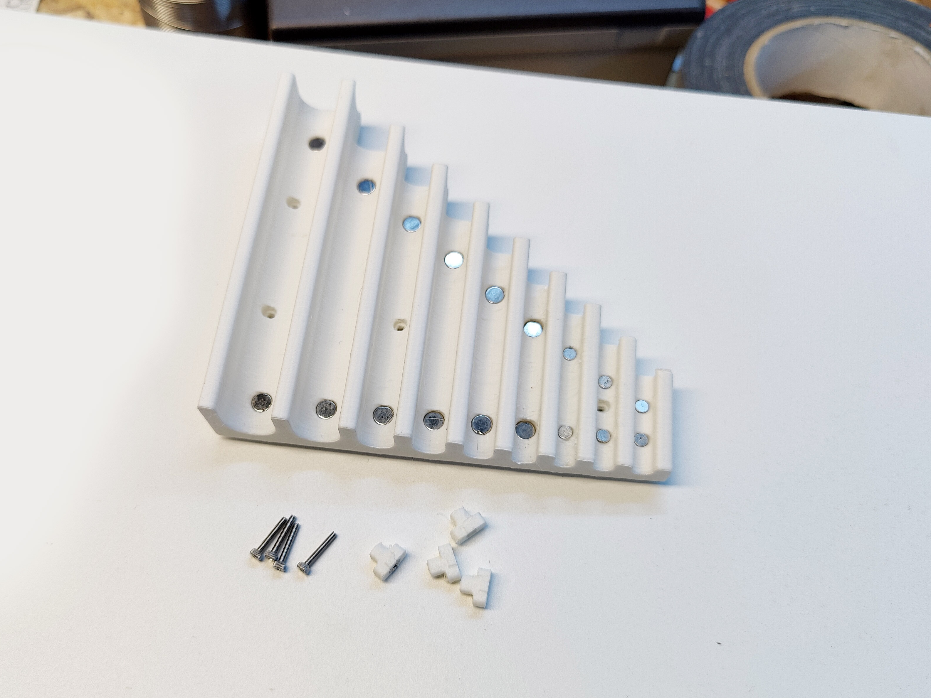 T-Nuts Remix - Allen keys magnetic mount Ikea Skadis by Clemi ...