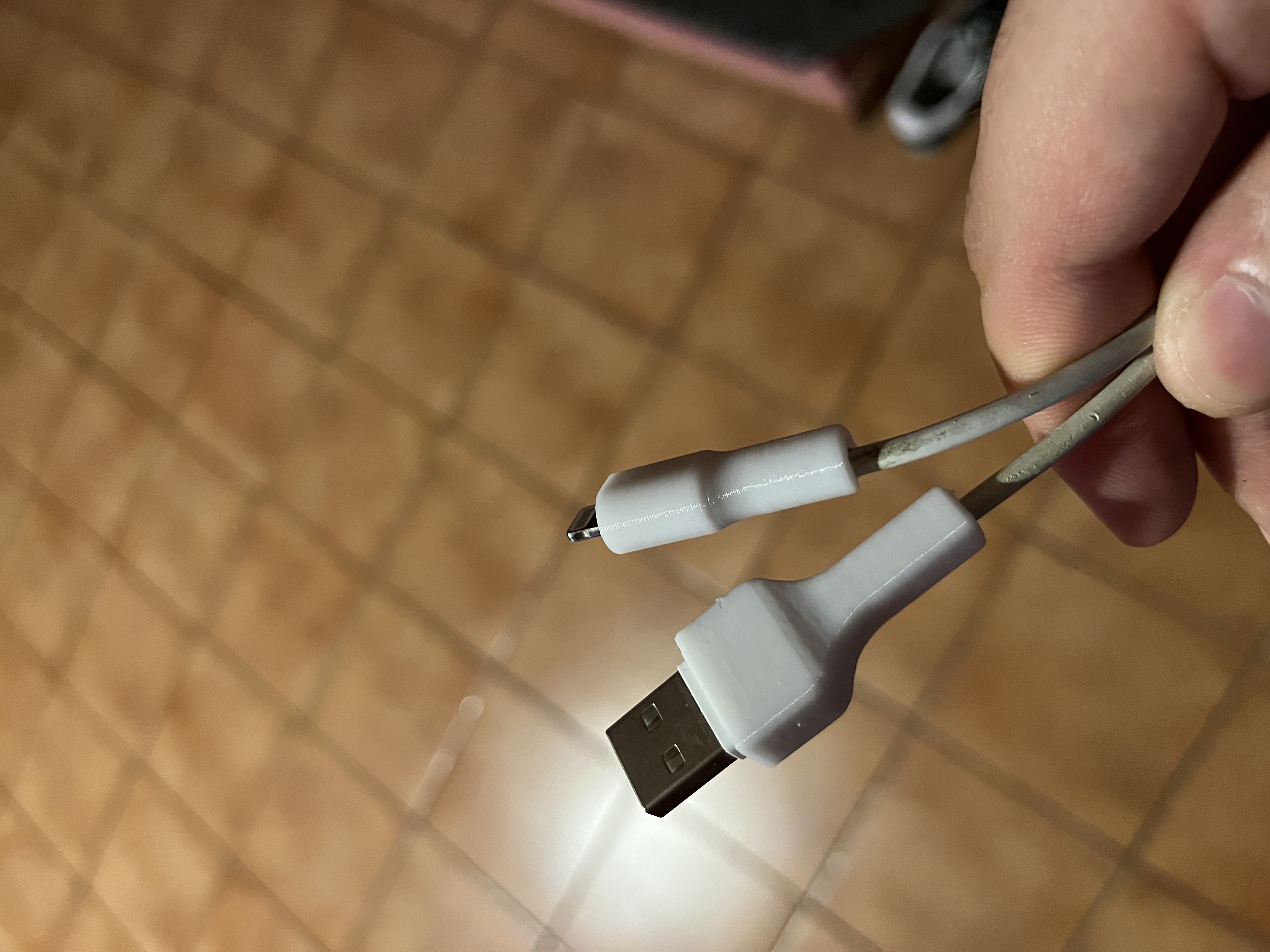 Apple cable protector by EA3D | Download free STL model | Printables.com
