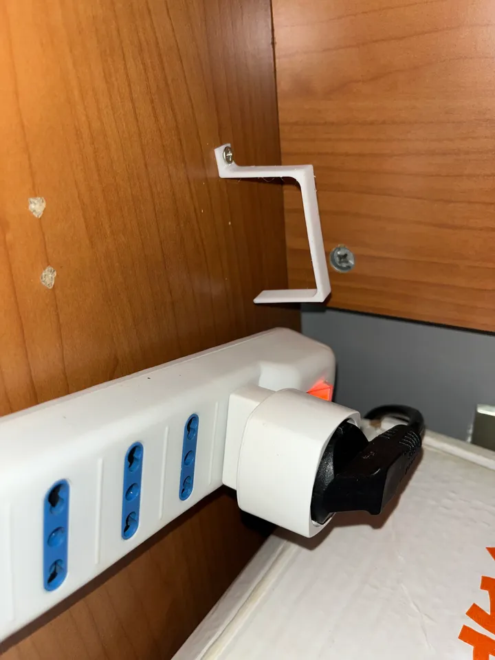 multi-plug adapter holder by EA3D | Download free STL model ...