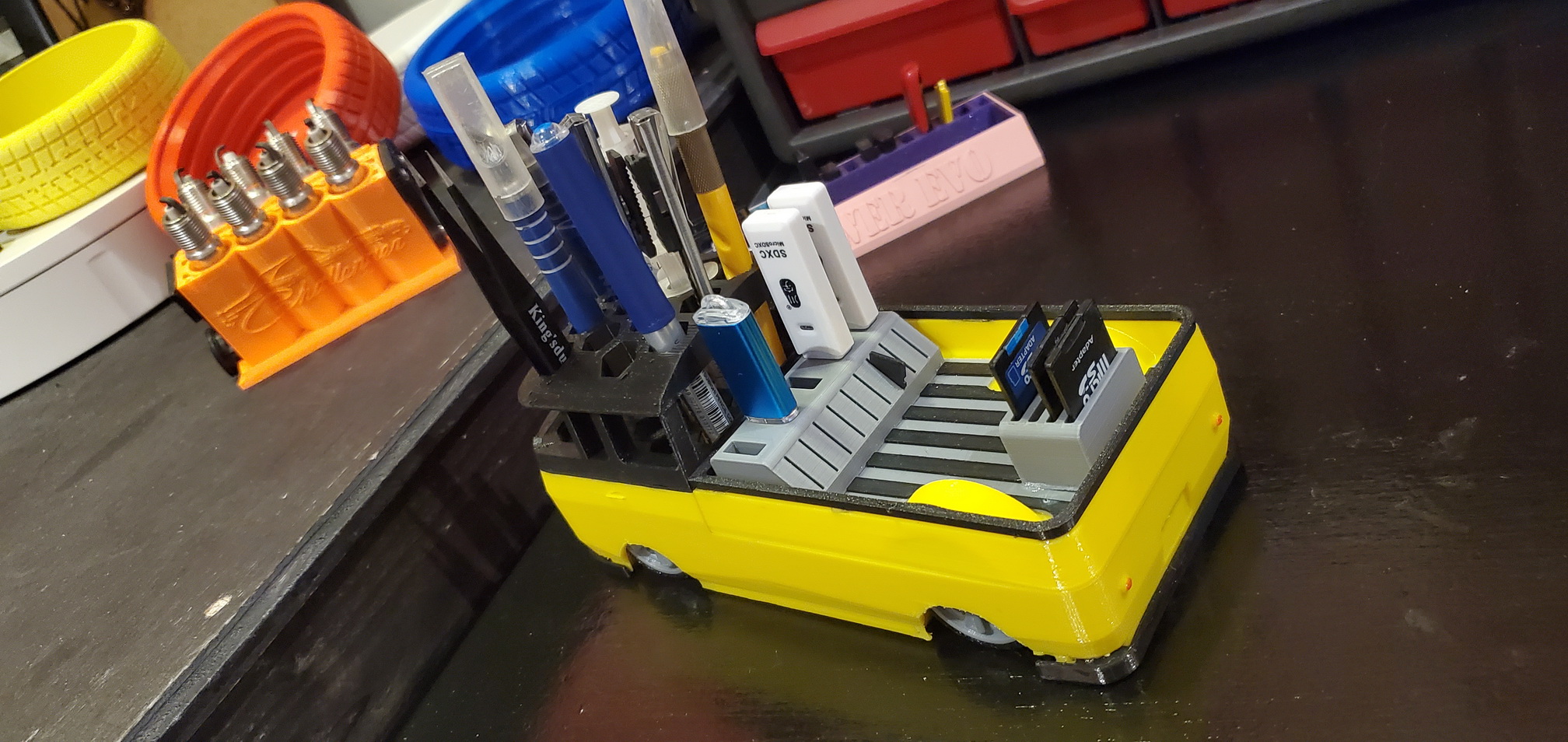 VW T1 Pick Up USB Flash Drive Holder (Remixed) by Mohanad | Download ...