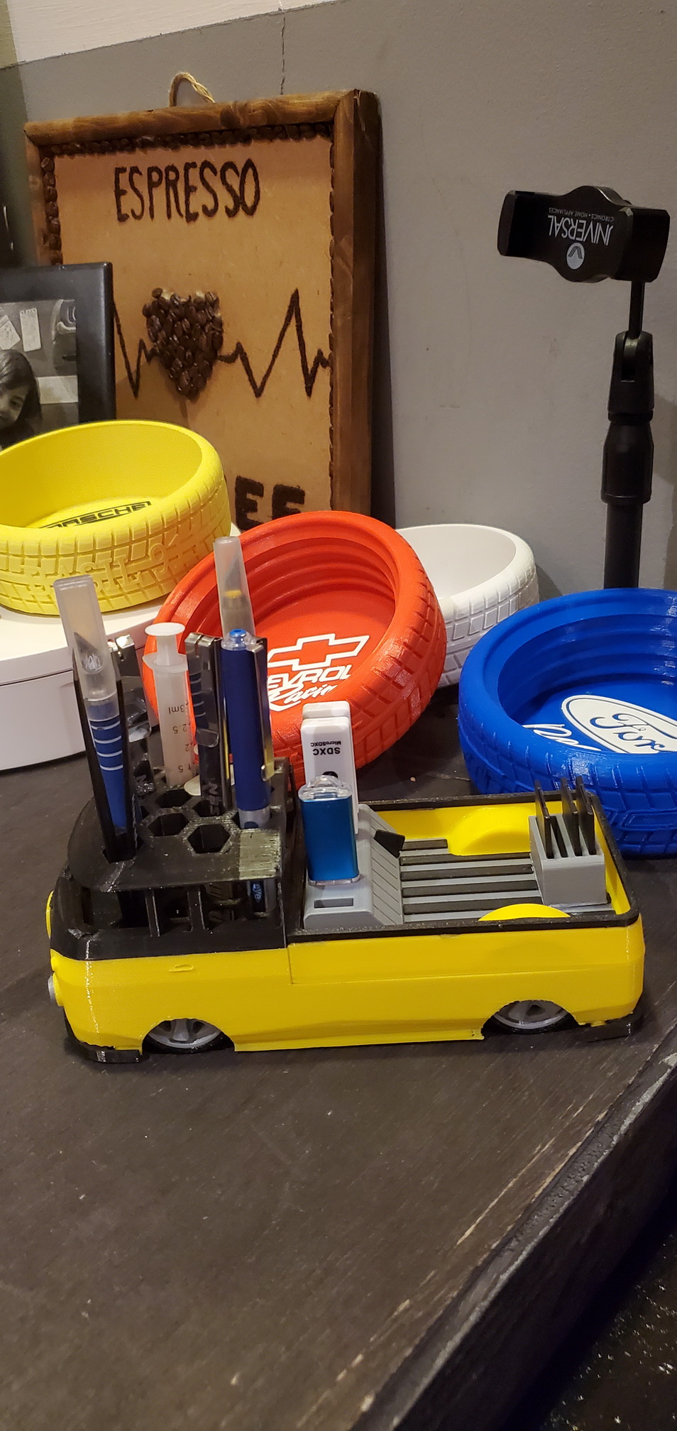 VW T1 Pick Up USB Flash Drive Holder (Remixed) by Mohanad | Download ...