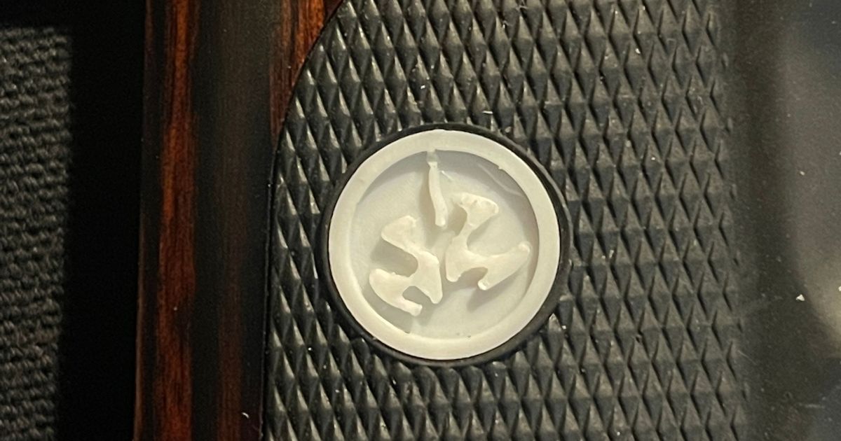 Hitman Silverballer Grip Medallions by ChemicalX | Download free STL ...