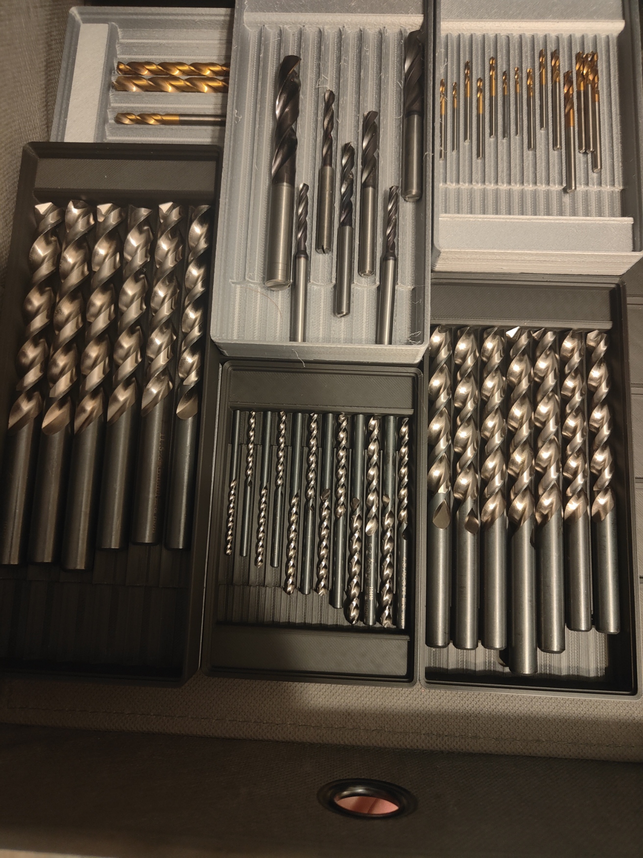 Gridfinity Drill Box for drills up to 8 mm by iGyros | Download free ...