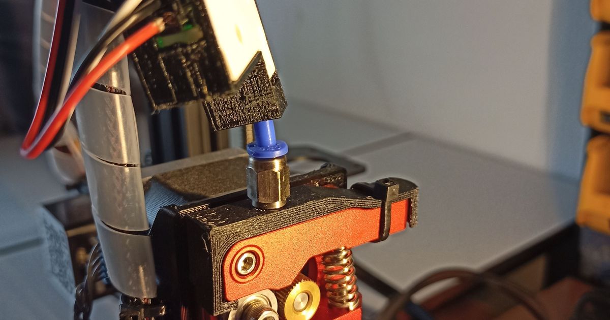 Creality Ender extruder ptfe mount by Nik Sajevic | Download free STL ...