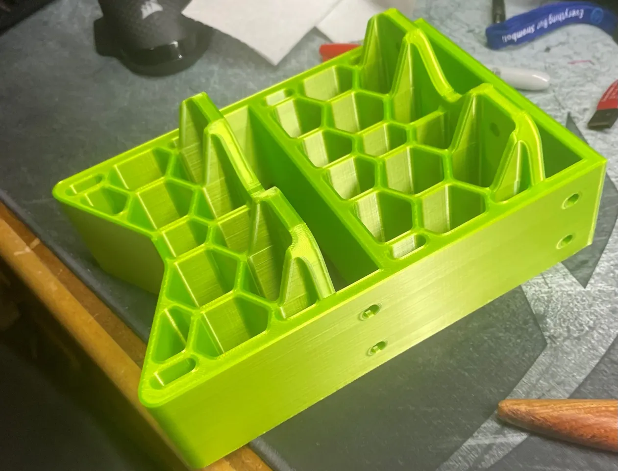 Monitor stand or shelf by RobbMro | Download free STL model ...