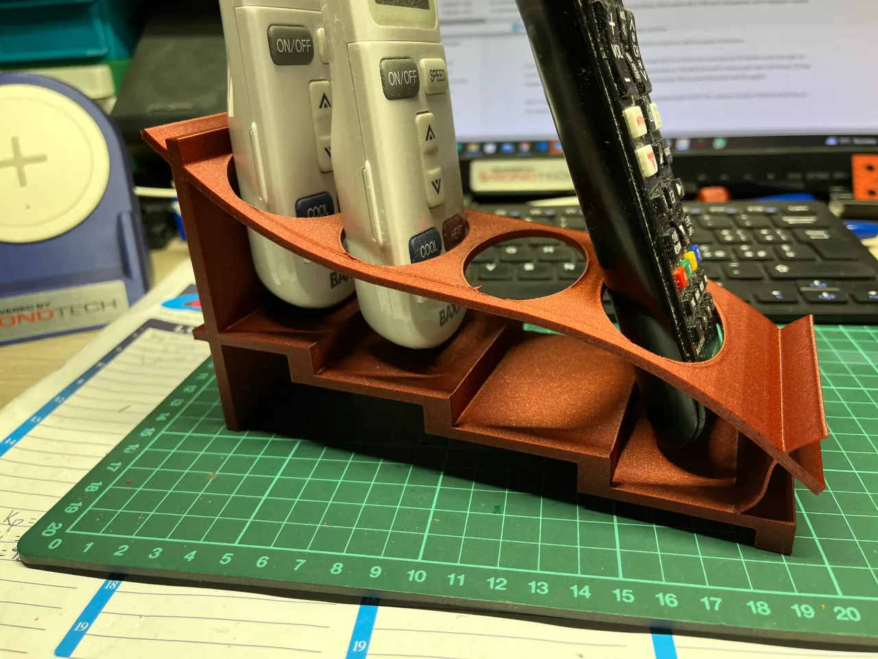 Remote Holders by GigiGarage | Download free STL model | Printables.com