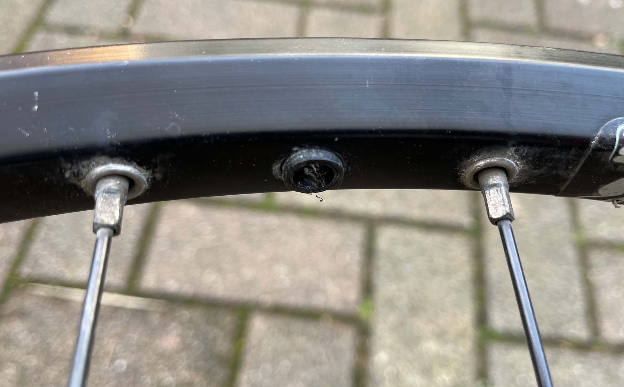 Parametric rim valve adapter by osayou | Download free STL model ...