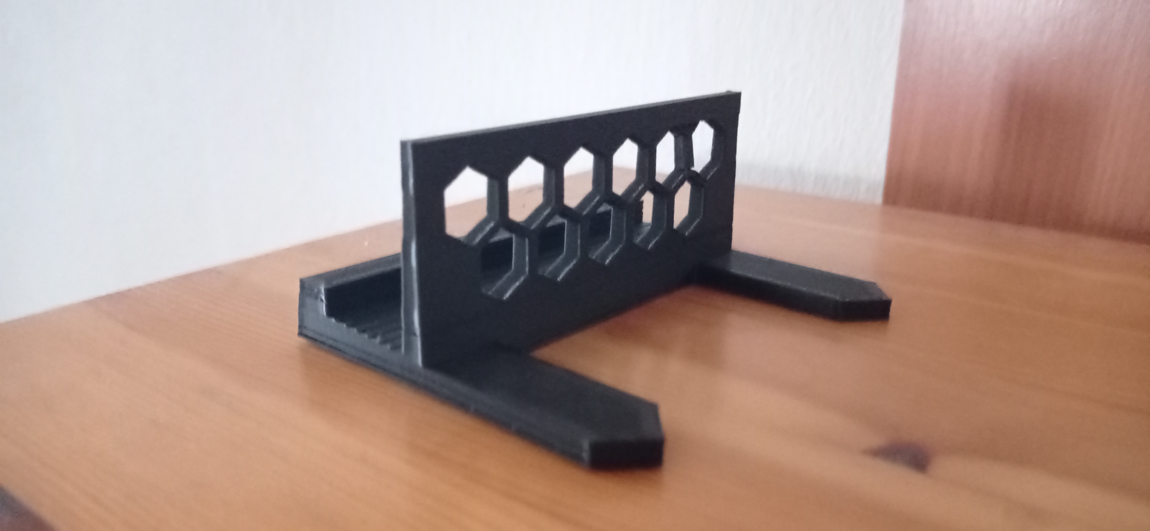 Landscape Phone Stand (Remix) by skew3D | Download free STL model ...