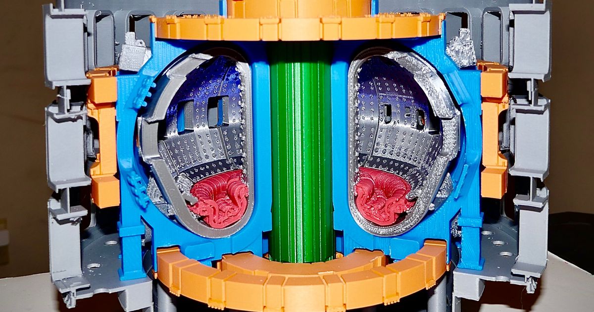 ITER Tokamak 1/100 Scale Model by LarryD | Download free STL model | Printables.com
