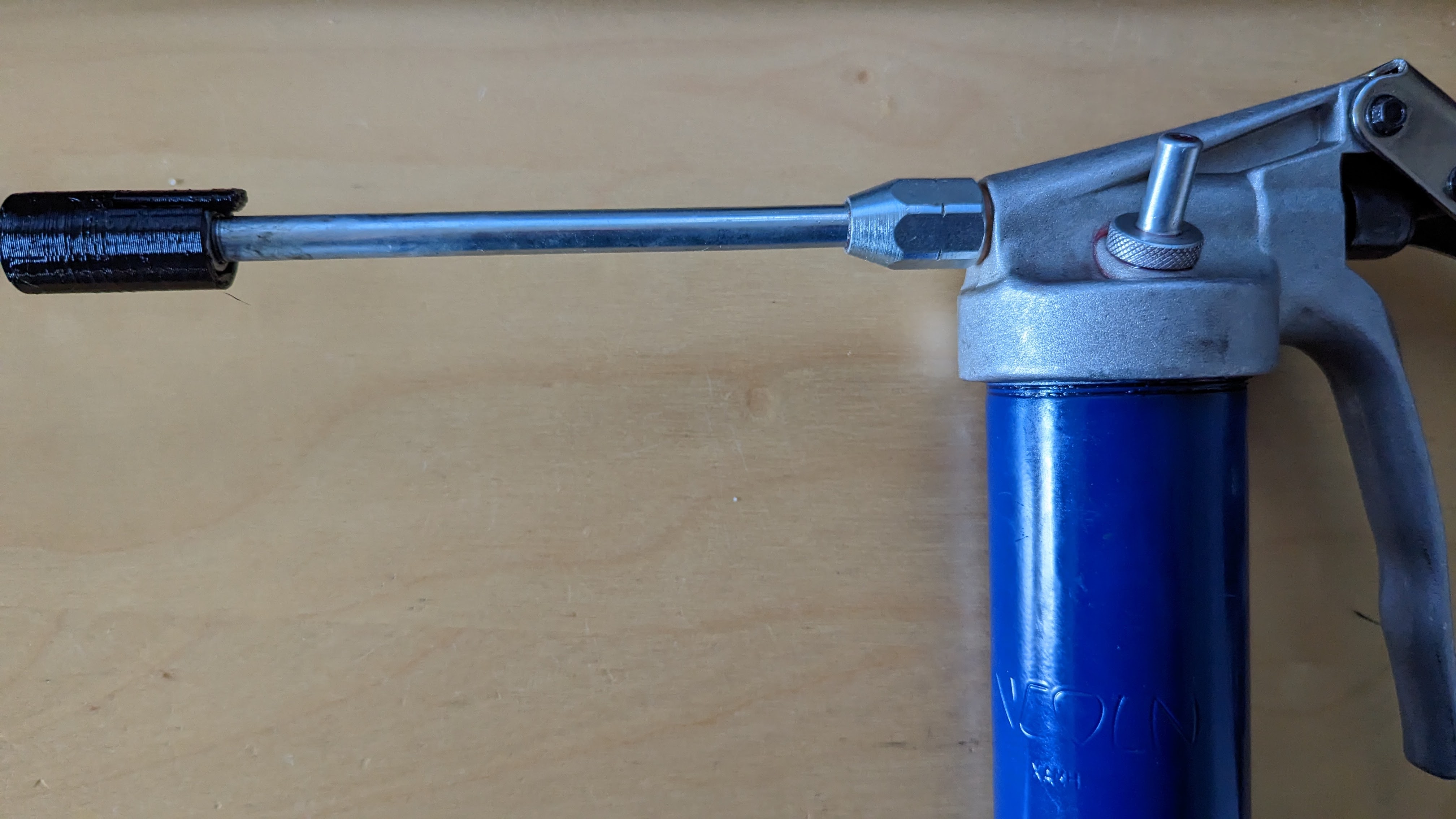 Grease Gun Plug/Cover by ZeroCool | Download free STL model ...