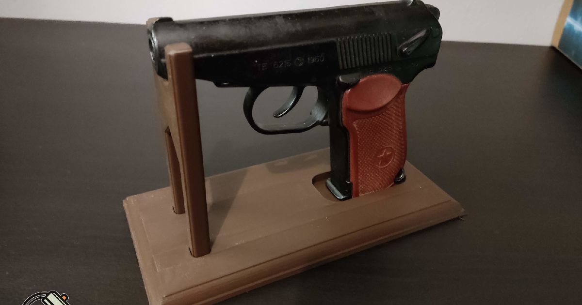 Makarov Gun Display by Frikarte3D | Download free STL model ...