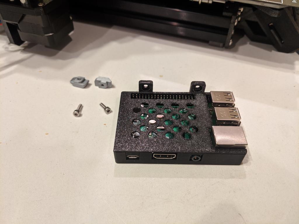 3030 Raspberry Pi 3B+ mount (for Prusa i3 MK3s) by pmichaud | Download ...