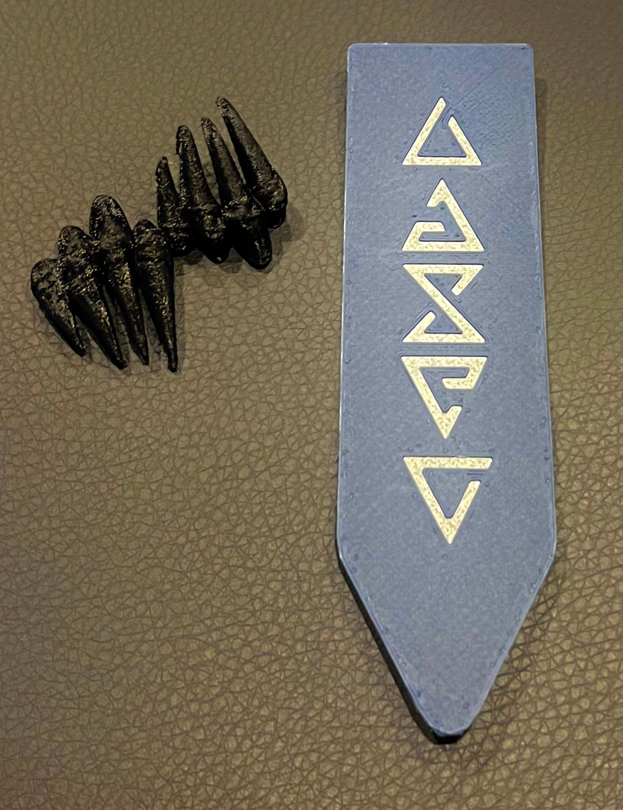 Witcher Claws Bookmark by Sadet | Download free STL model | Printables.com