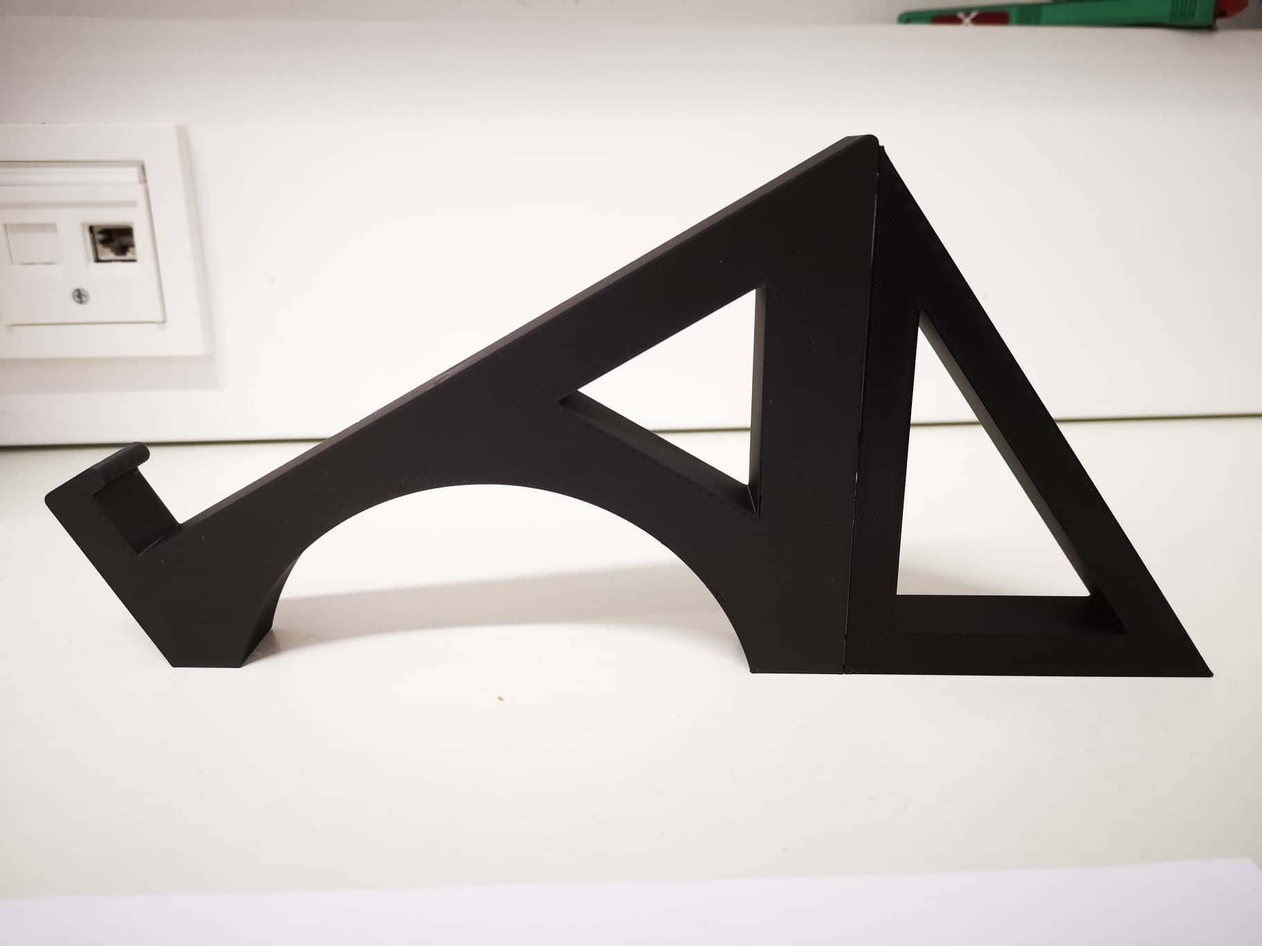 Triangle Support for laptop stand by Max_hav | Download free STL model ...