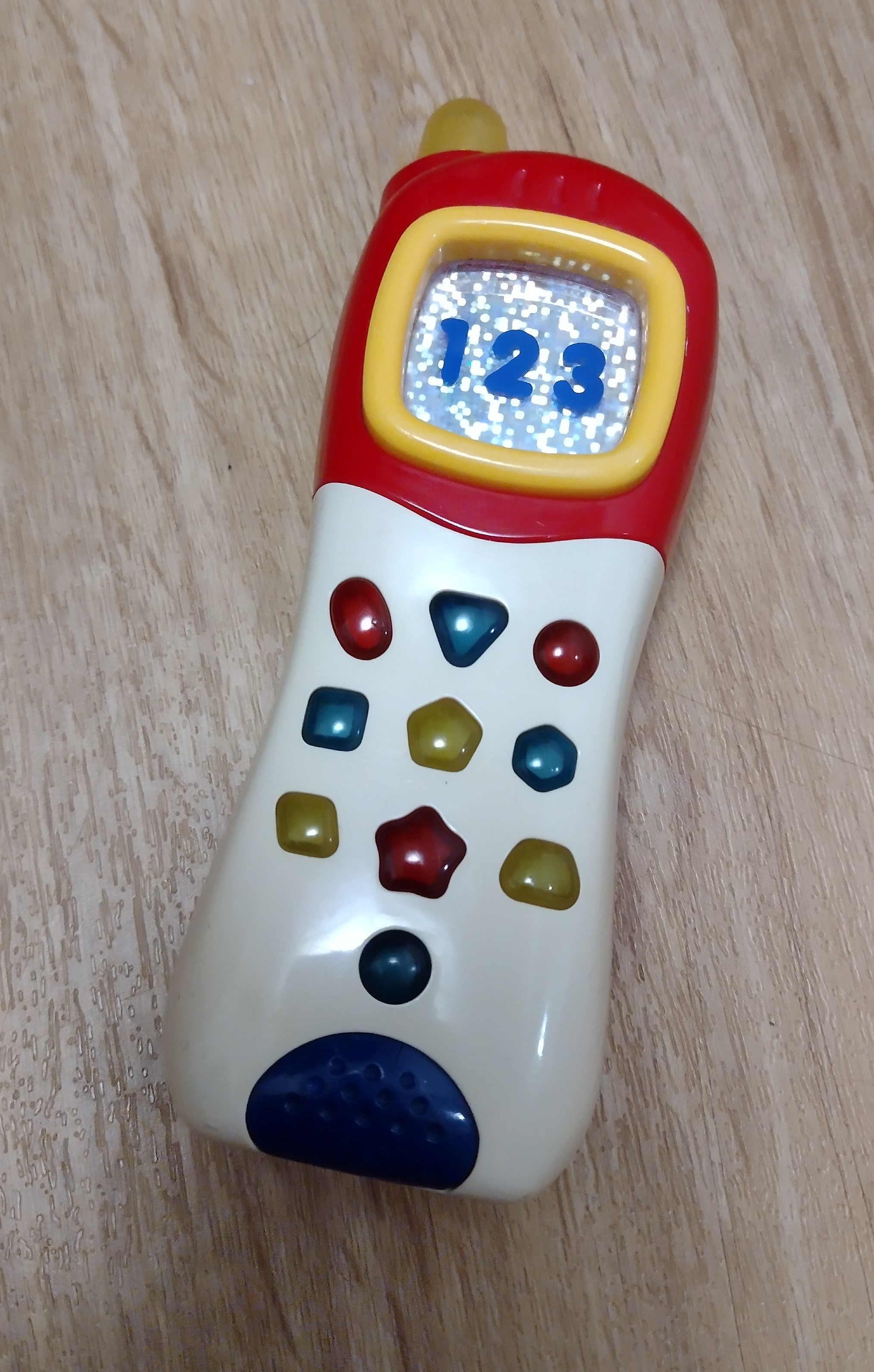 battery cover for toy phone "chicco" by CAD-Guy | Download free STL ...