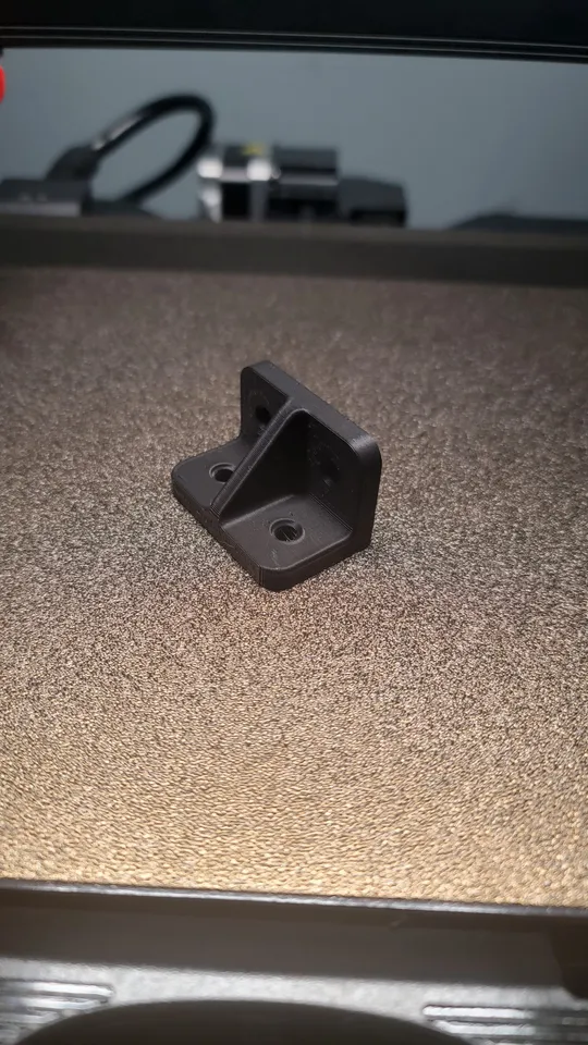 L-Bracket by oldblood122 | Download free STL model | Printables.com