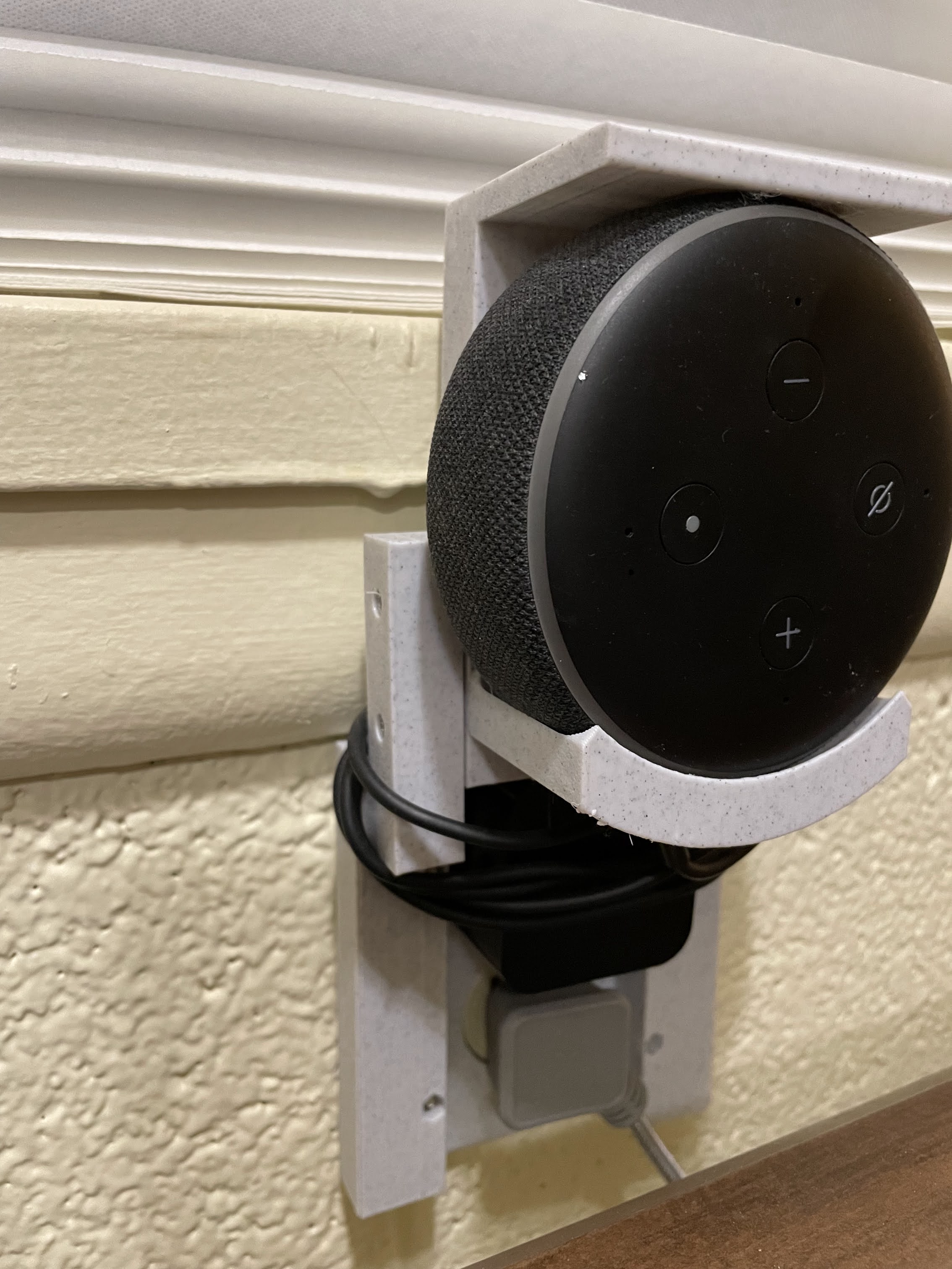 Echo Dot Outlet Mount by Thomas McMaster | Download free STL model ...