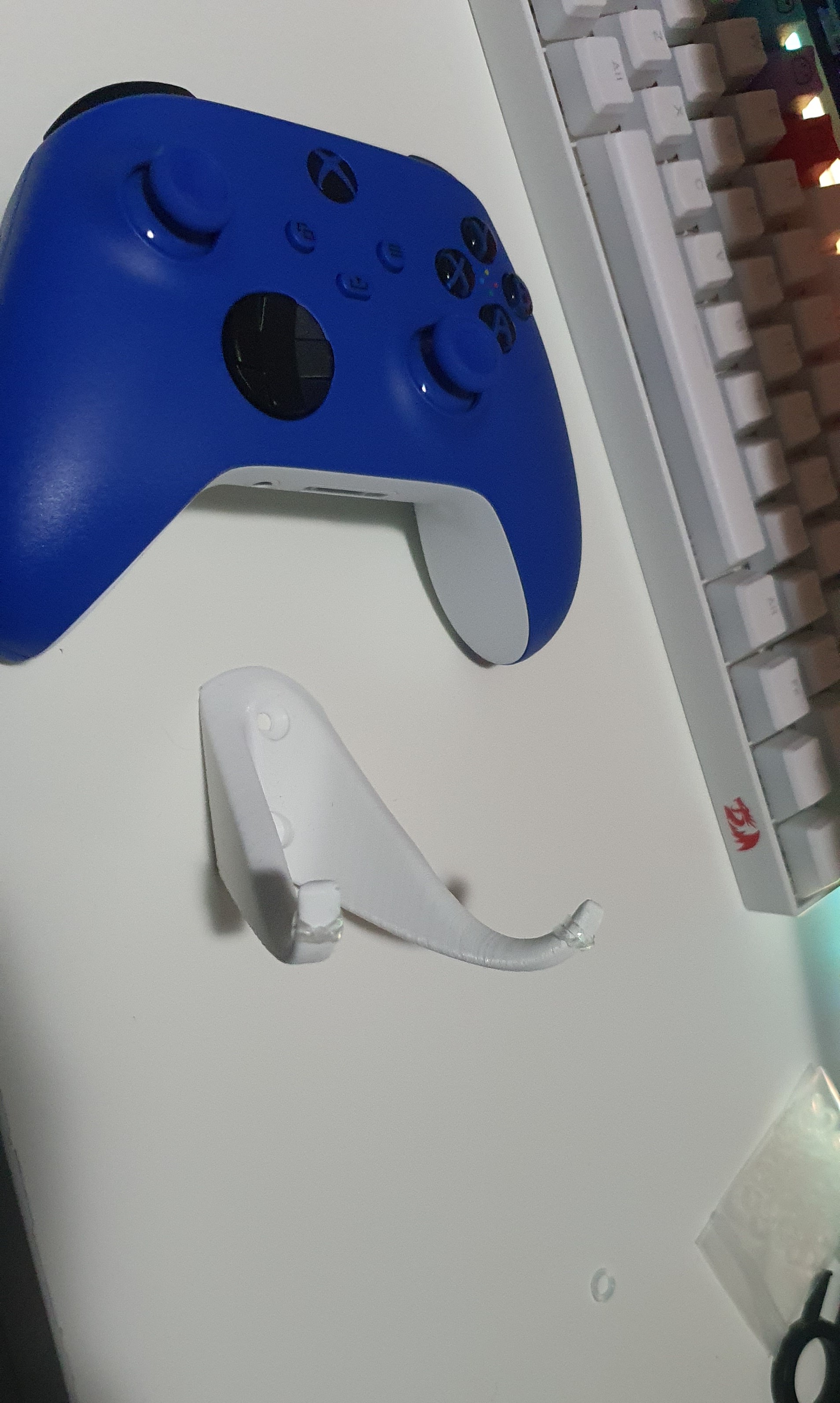 Universal Controller Wall Mount by fatihG | Download free STL model ...