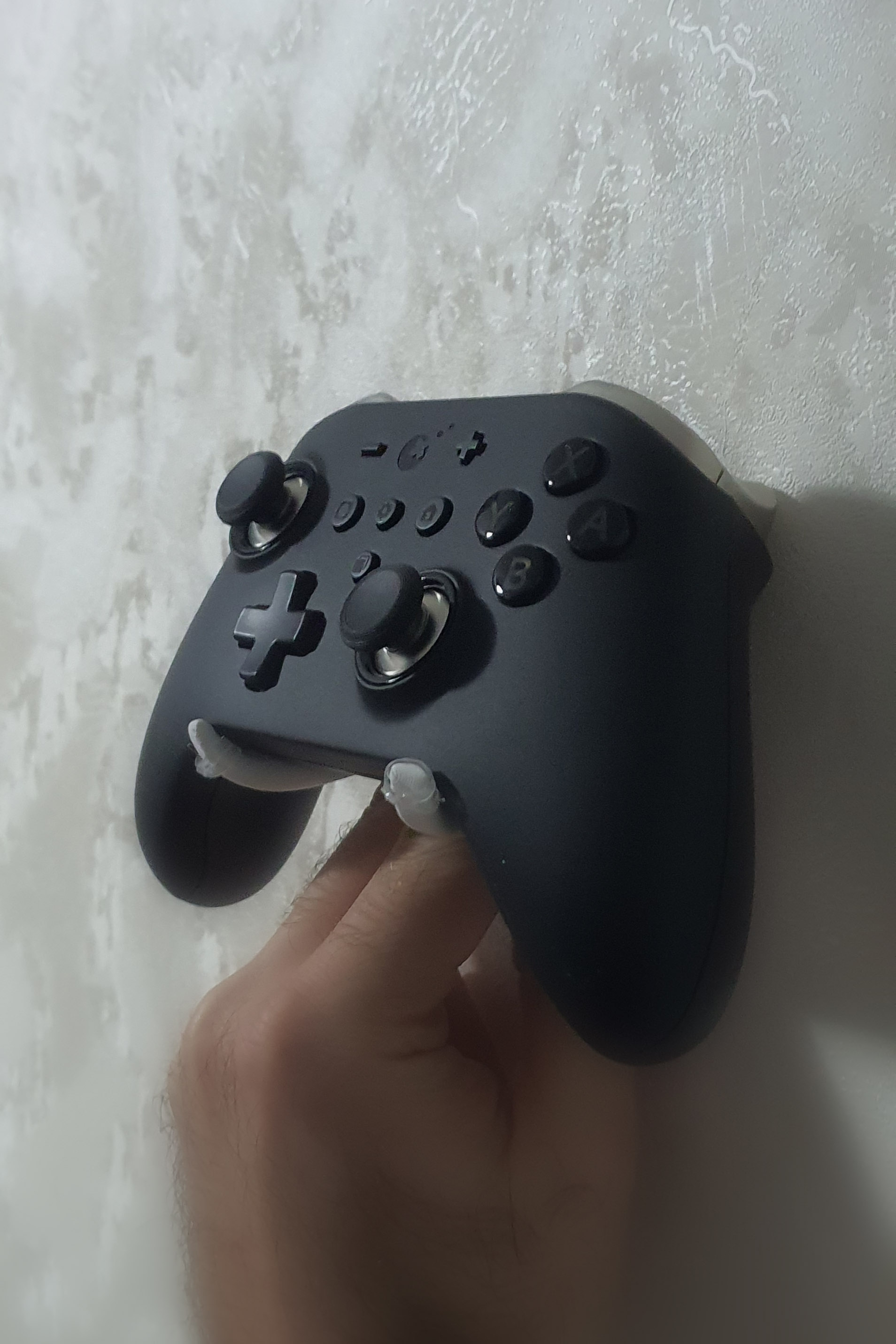 Universal Controller Wall Mount by fatihG | Download free STL model ...