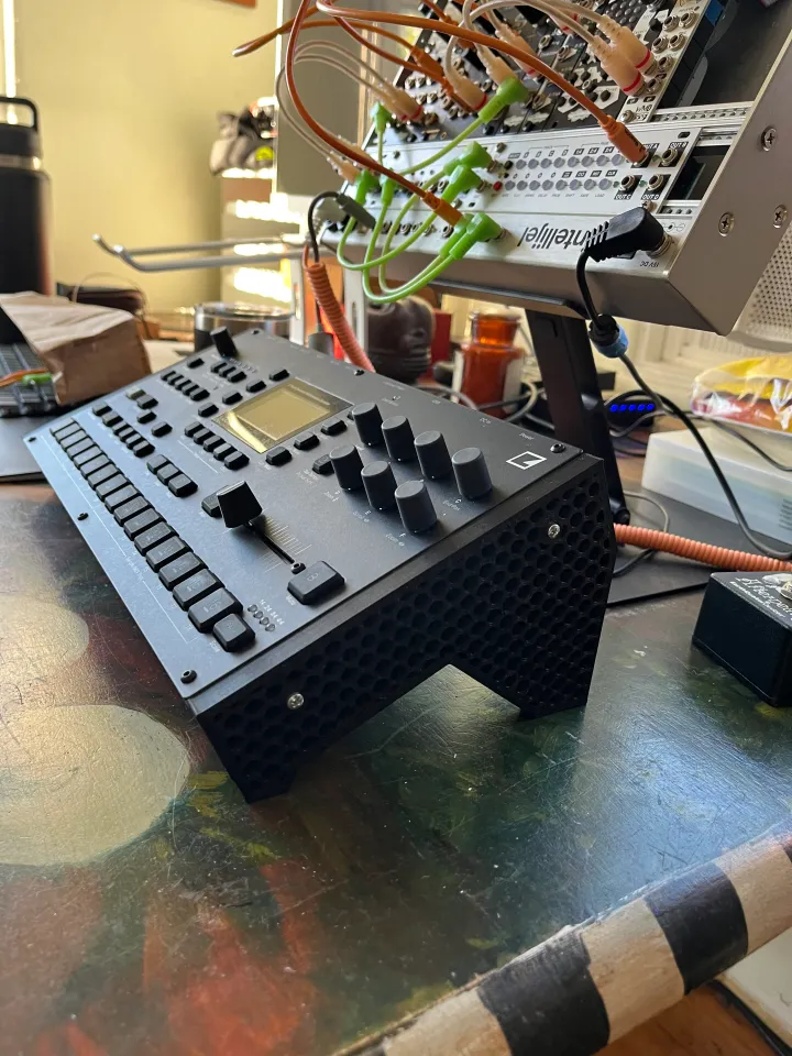 Elektron Octatrack MKII Stand by SD3D | Download free STL model ...