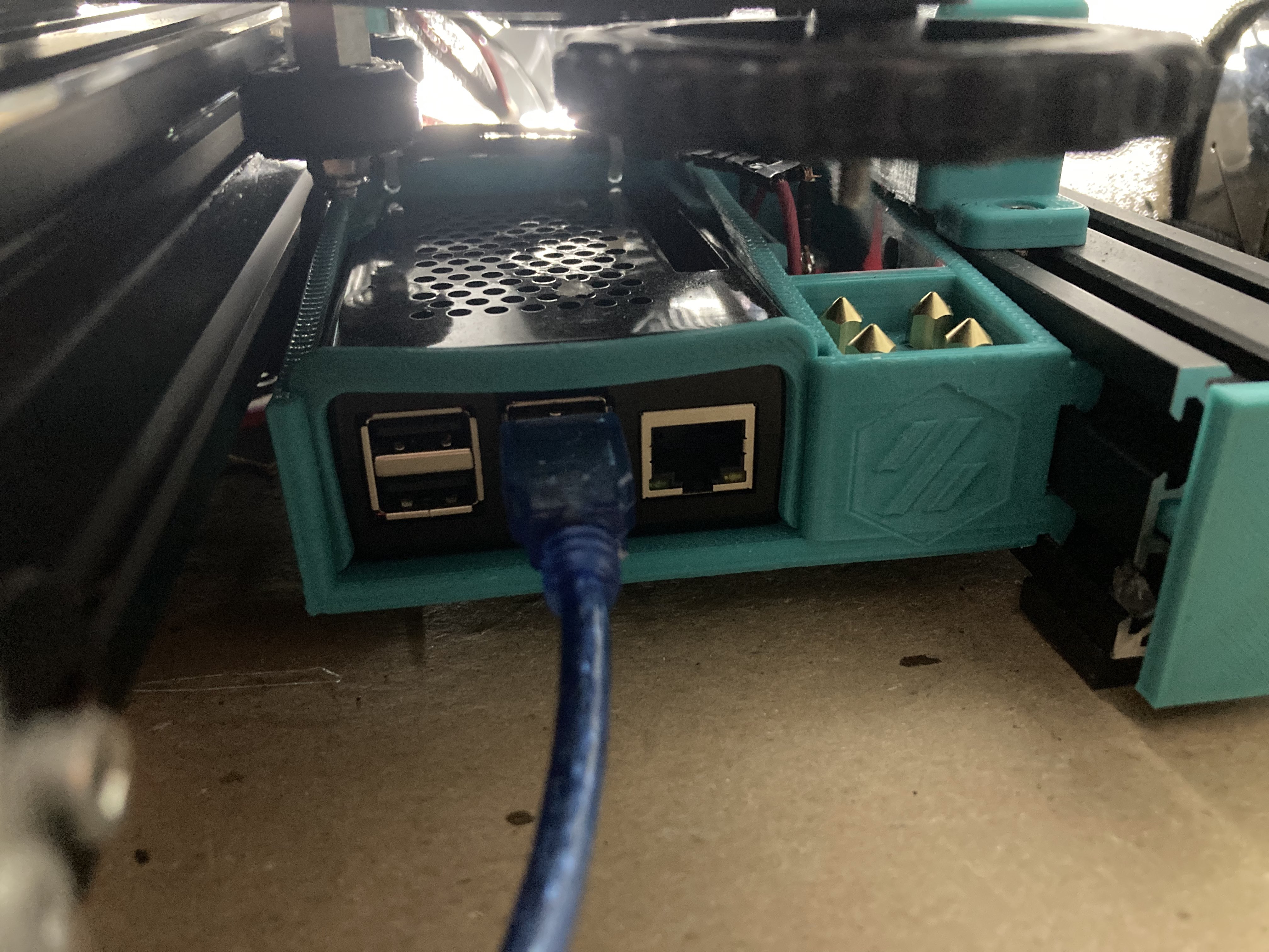 Raspberry Pi 4b Case for Ender-3 by Mentyes | Download free STL model ...