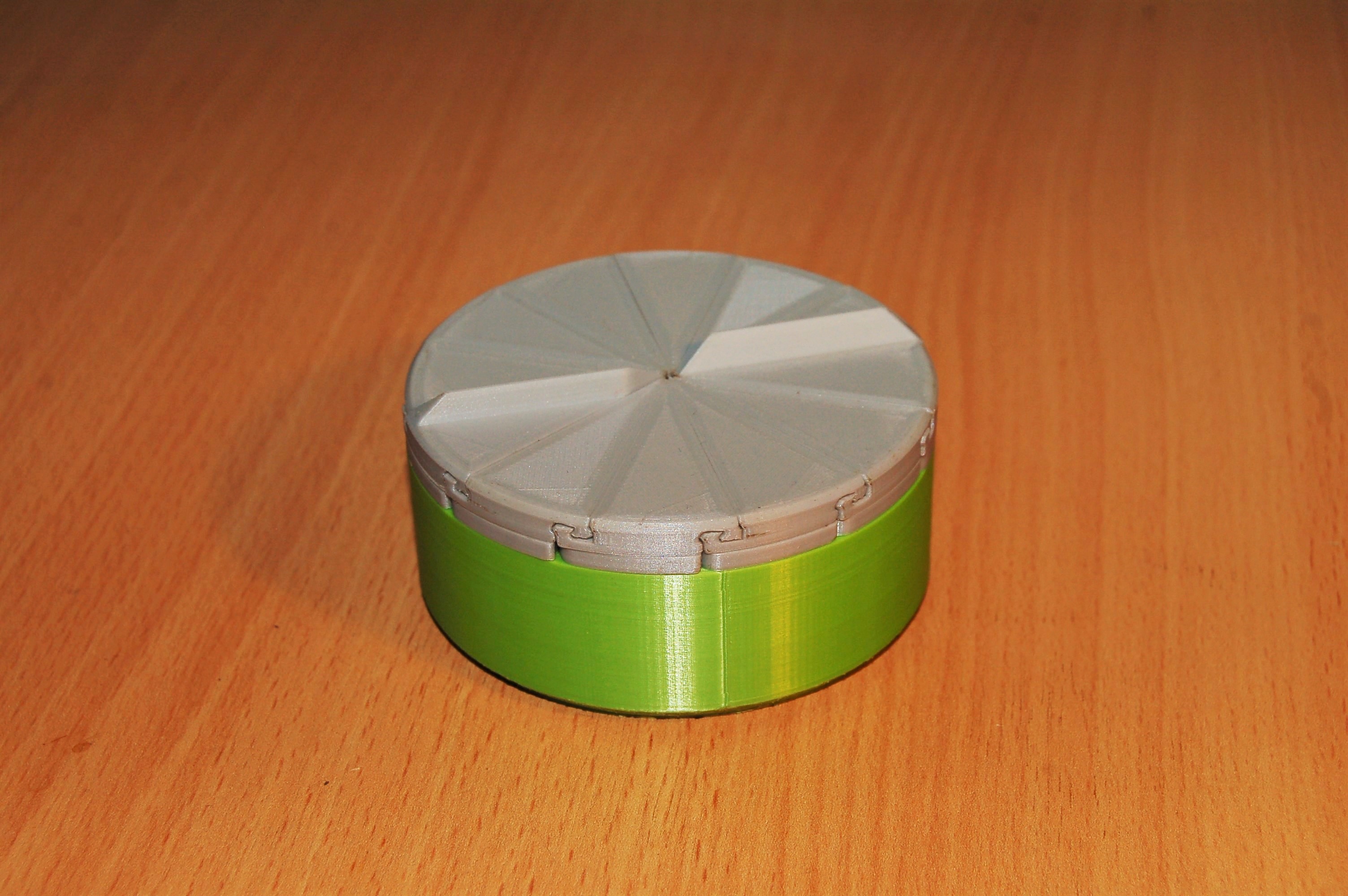 12 Leaf Aperture Box by Brien Allison | Download free STL model ...